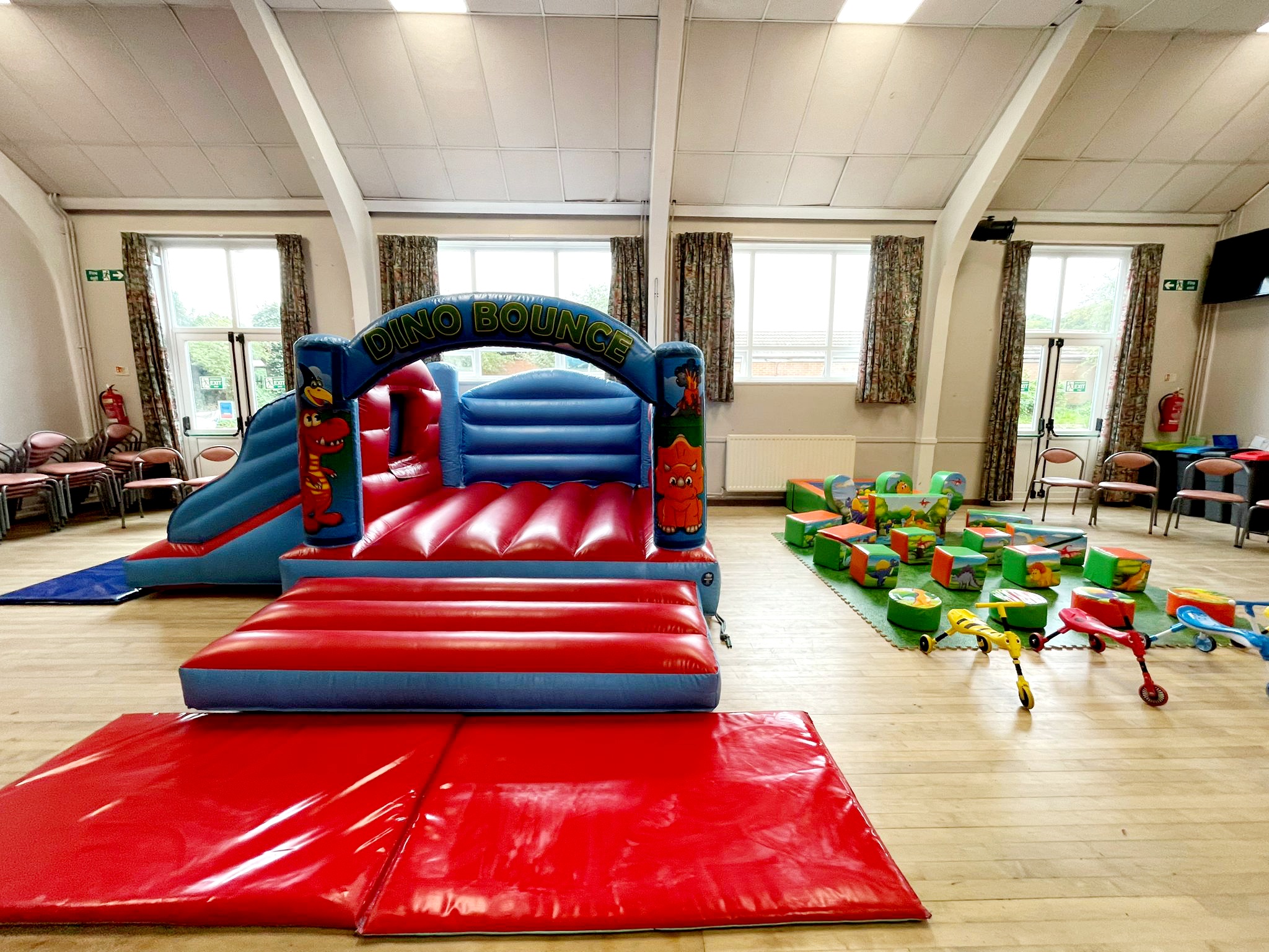 Indoor Dinosaur Bouncy Castle & Soft Play - Bouncy Castle Hire in Birmingham, Coventry, Sutton ...
