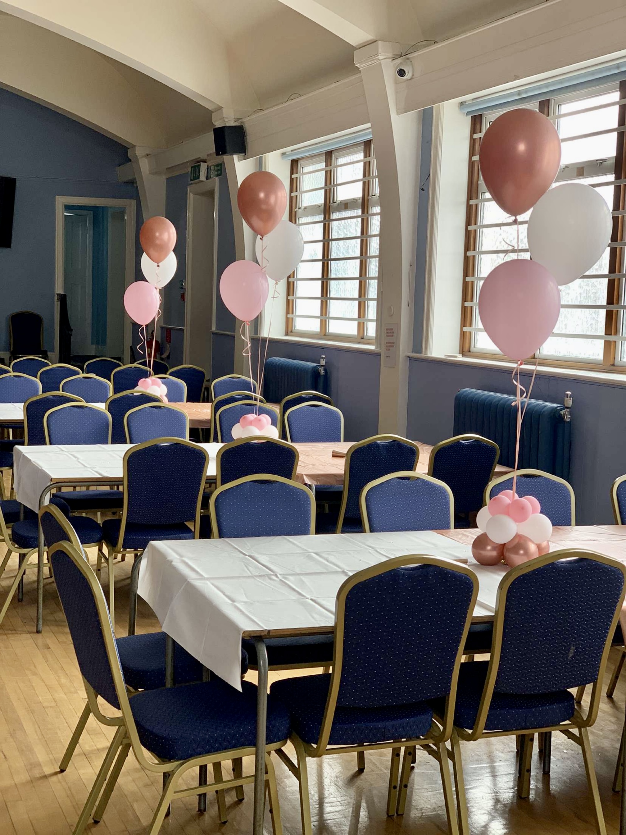 Helium Latex Bouquet (Deluxe Base) - Hire, Balloon Displays, Bouncy ...