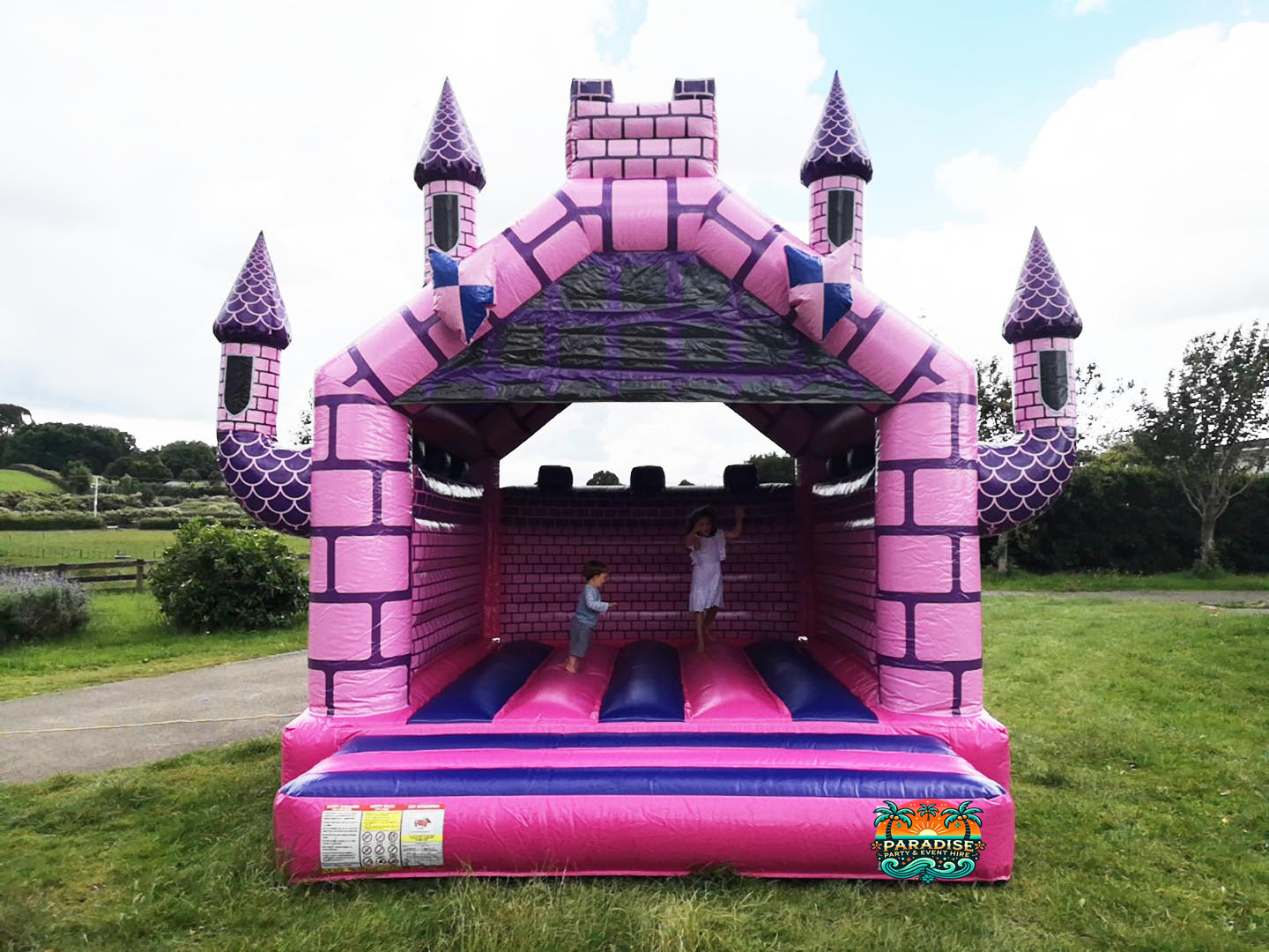 Jumping Castles - Party Hire in Gold Coast | Paradise Party & Event Hire