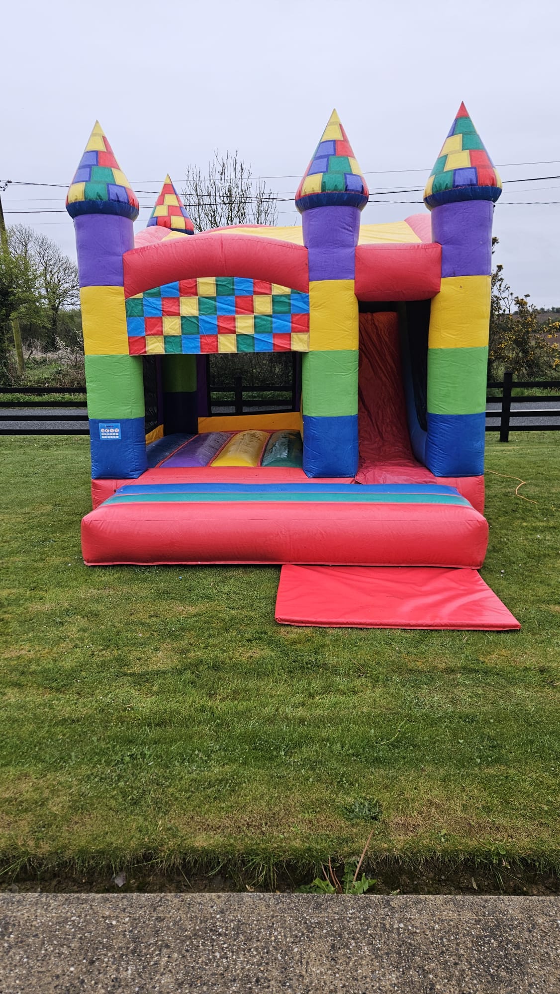 15 x 14ft Block castle with slide* 2nd day hire Free* - Bouncy Castle ...