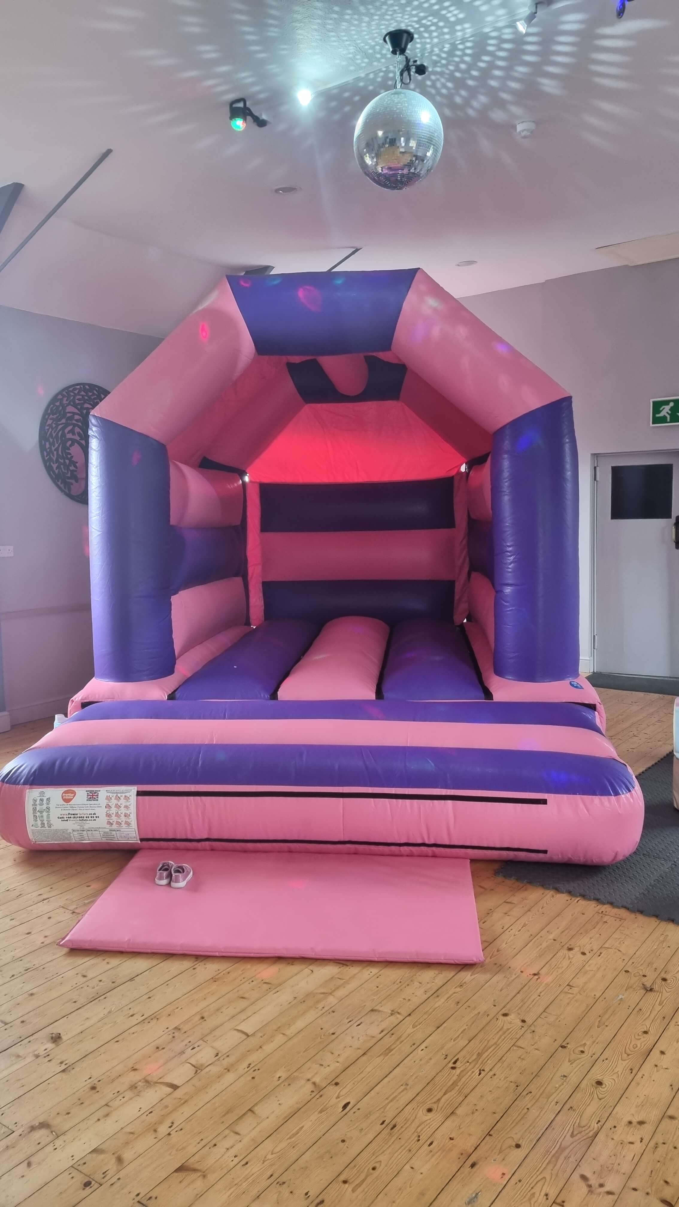 Pink & Purple Bouncy Castle - Hire in Harlow | Jolly jump and play