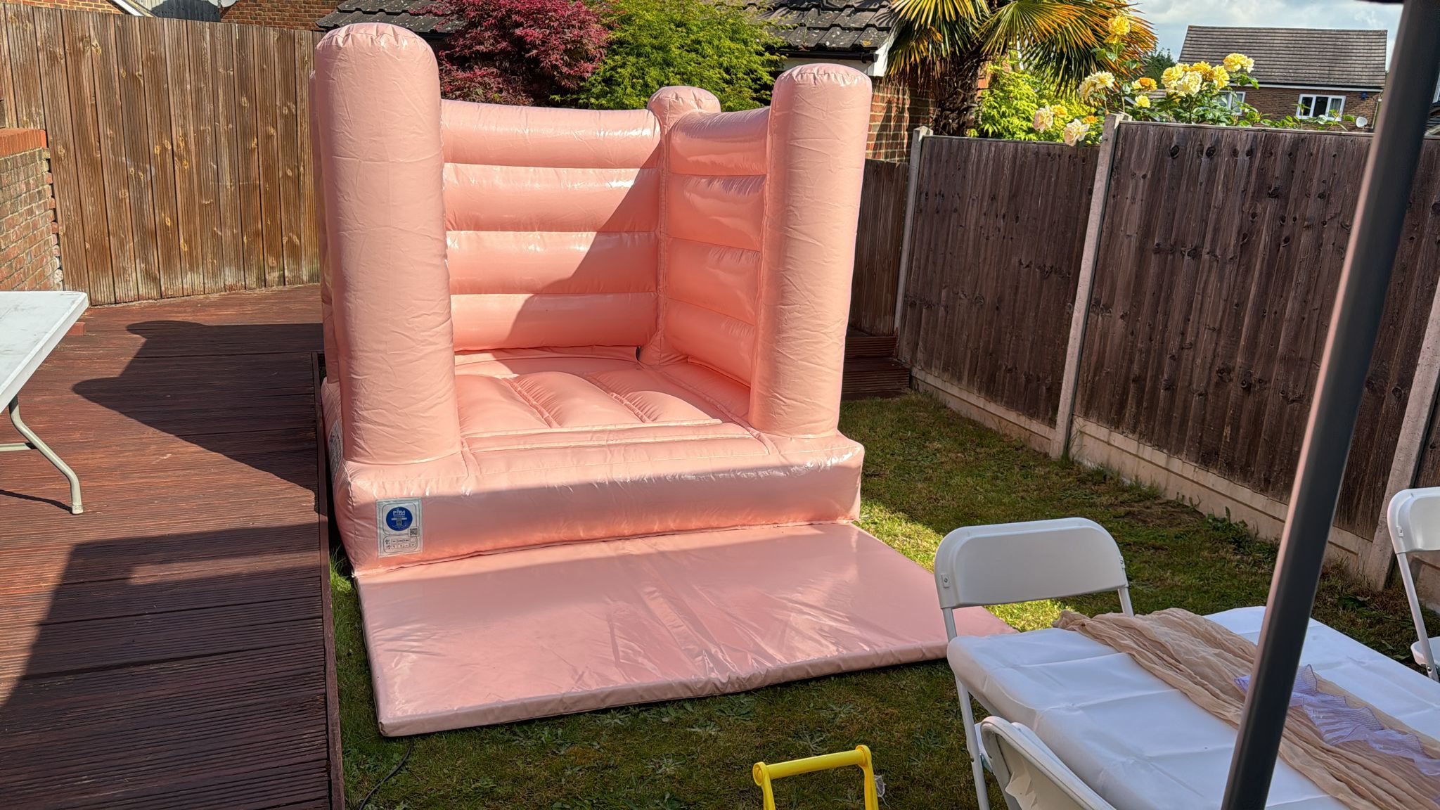 Peach Bouncy Castles & Soft Play Hire Sidcup | Sevenoaks | Kent