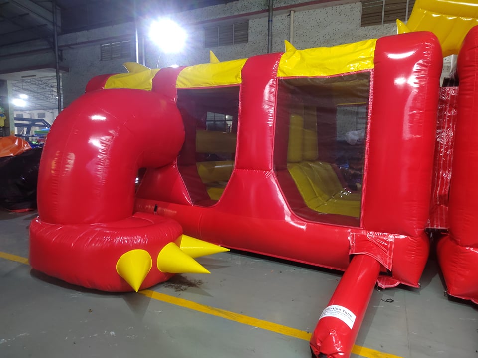45ft Red Dragon Obstacle Course - Ice-Cream van, Bouncy Castle Hire in ...