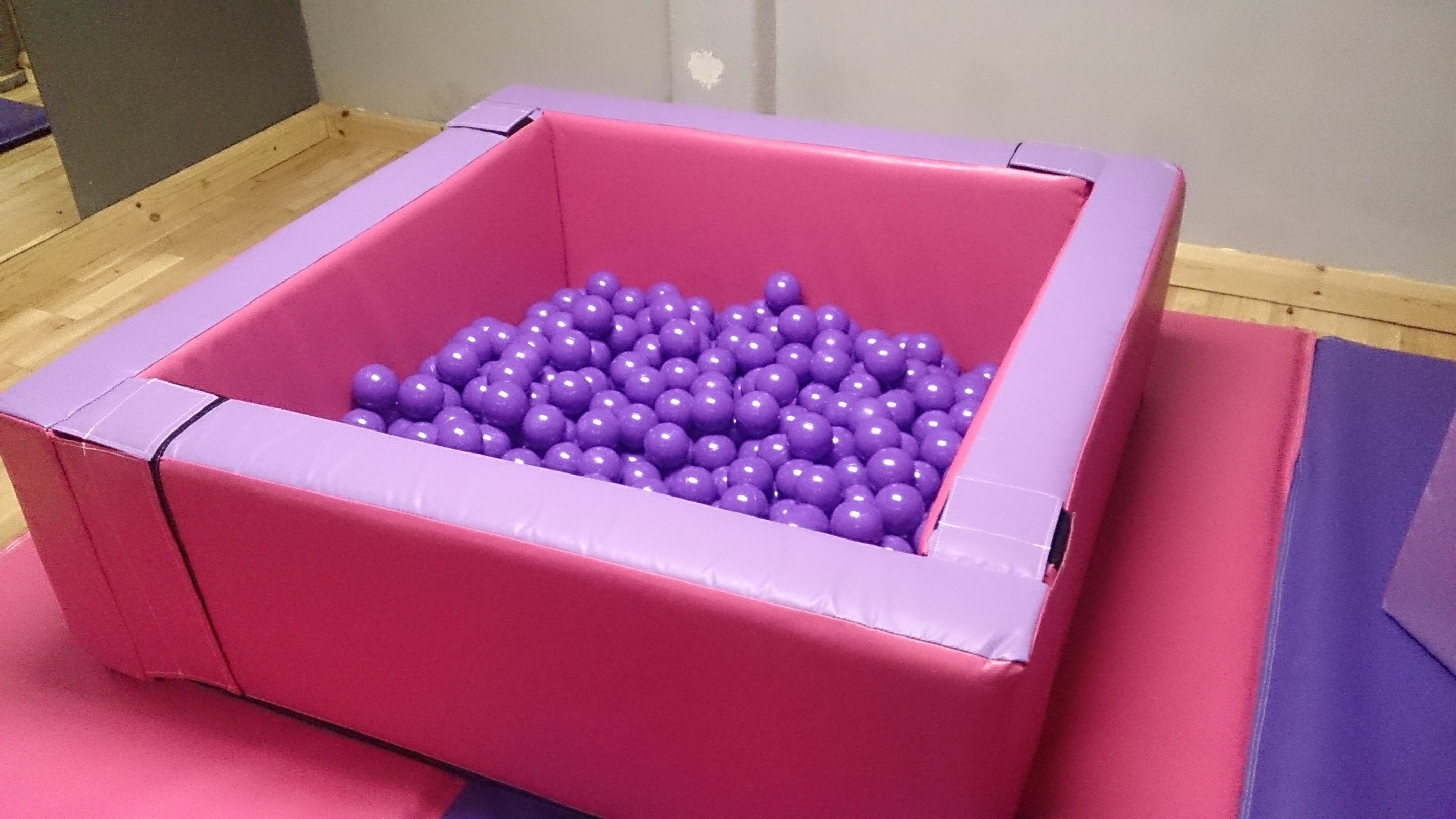 Mini Pink Soft Play - Soft play and Inflatable hire in Manchester ...