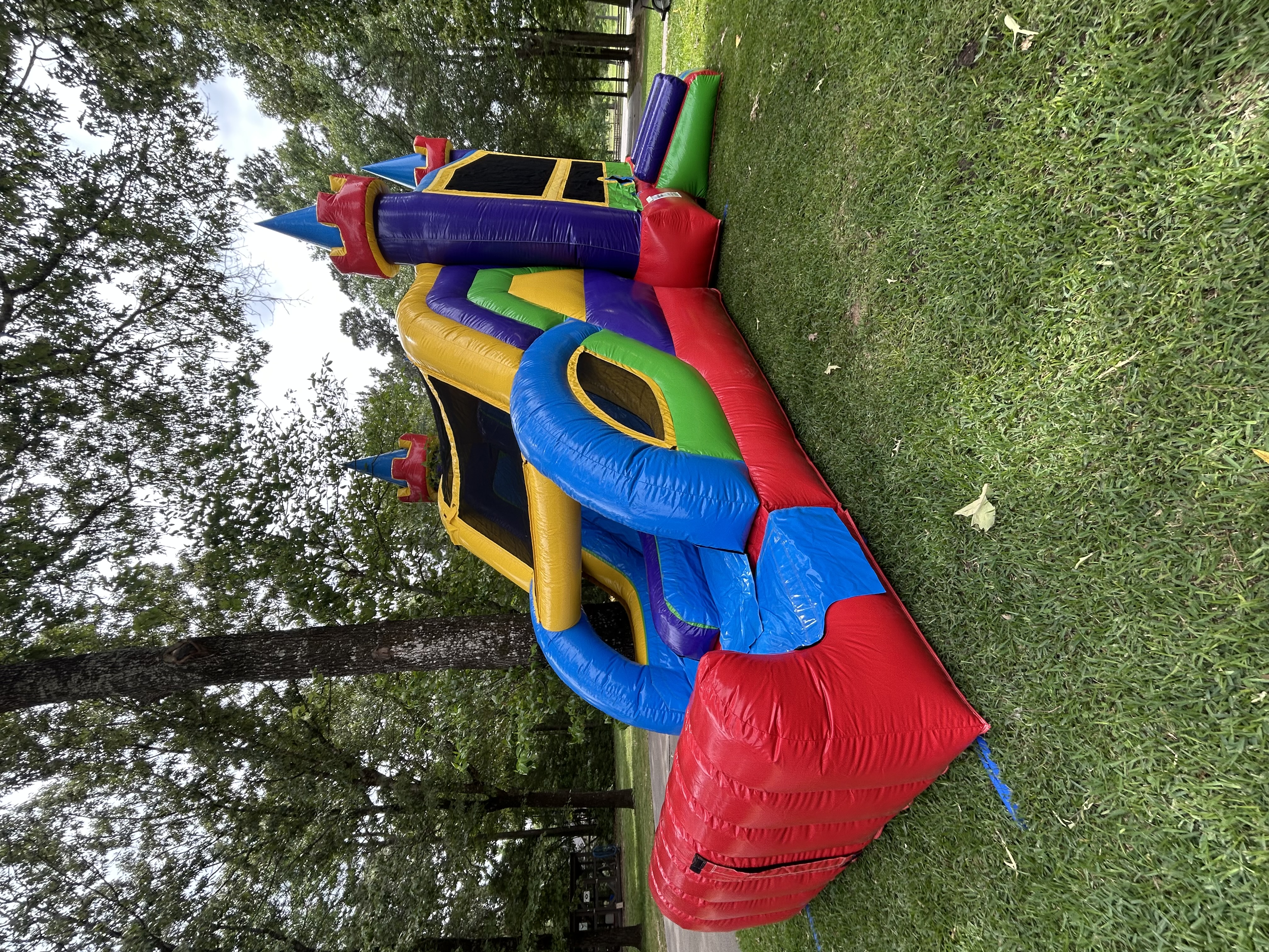 Color Me Lucky Combo - Bounce House Hire in Montgomery, Magnolia ...