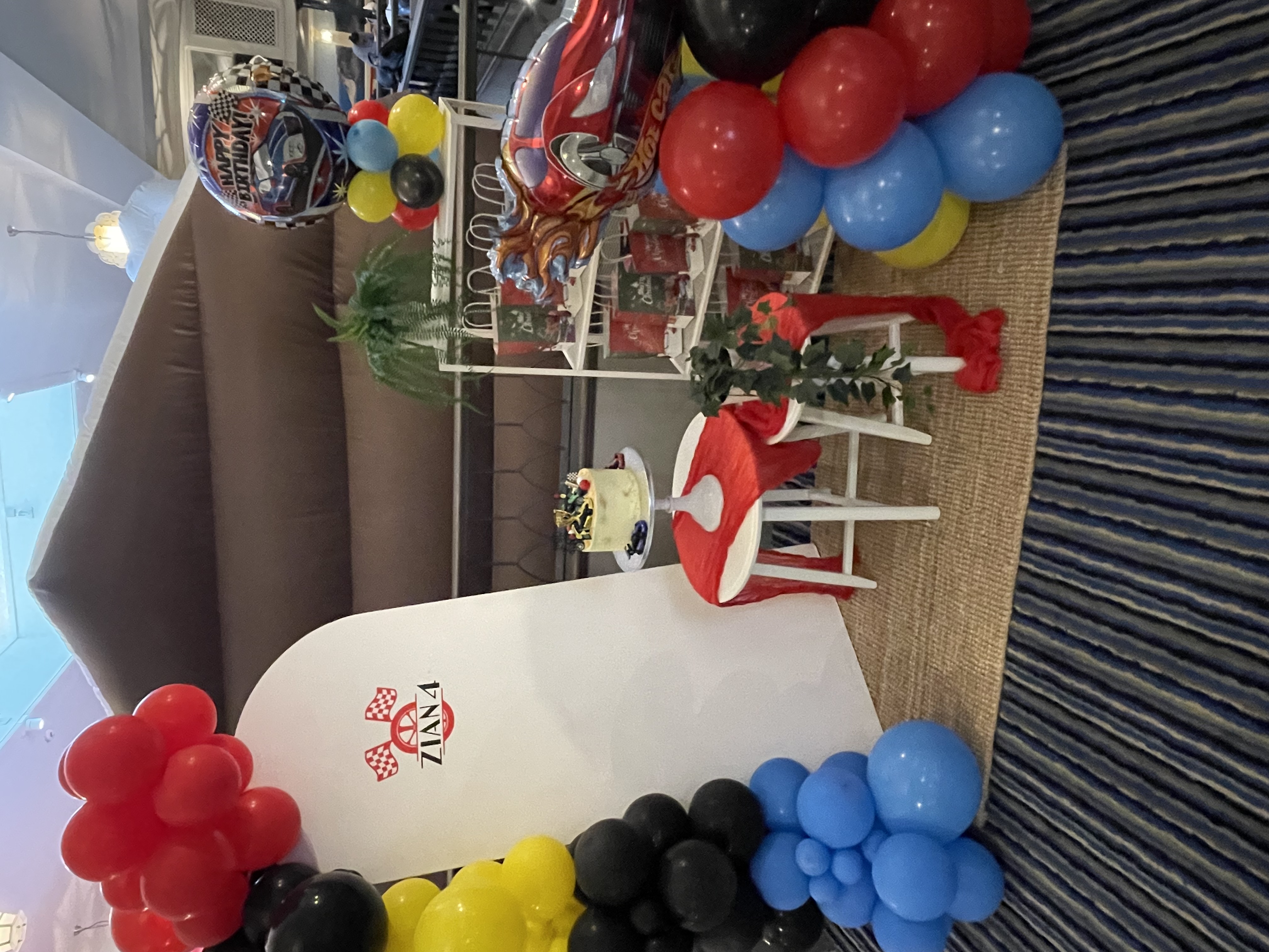 The Pipster's Bounce House Party Packages - Bouncy Castle, Party Hire ...