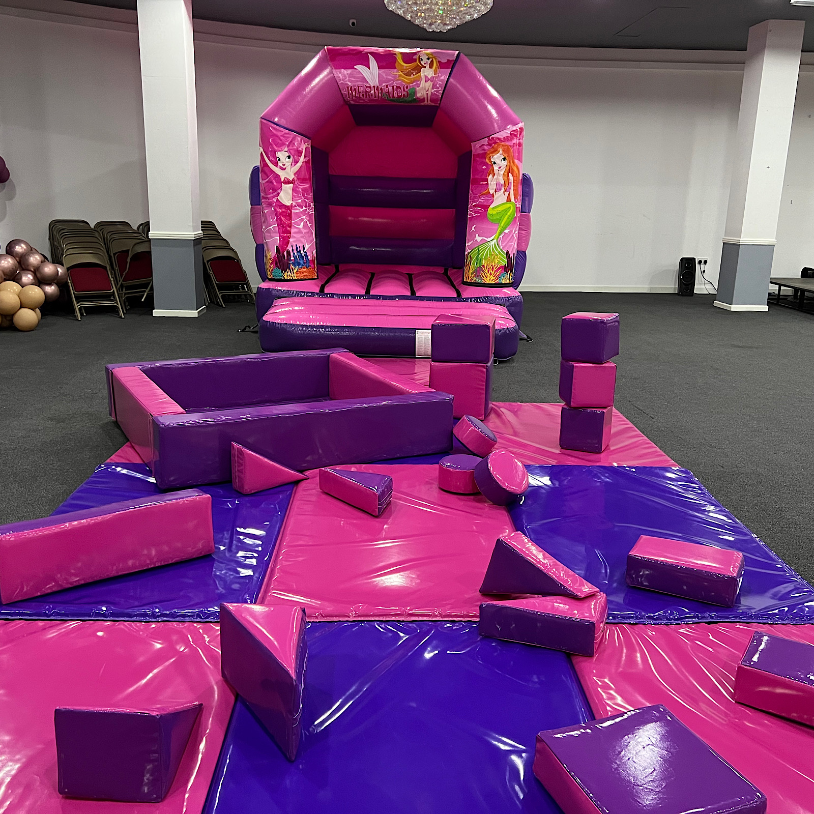 Indoor Bouncy Castle & Soft Play Hire Leeds | Premium Packages