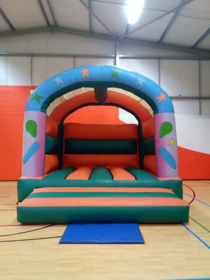 Mega Balloon - Hire in Lincoln | Lincs bounce