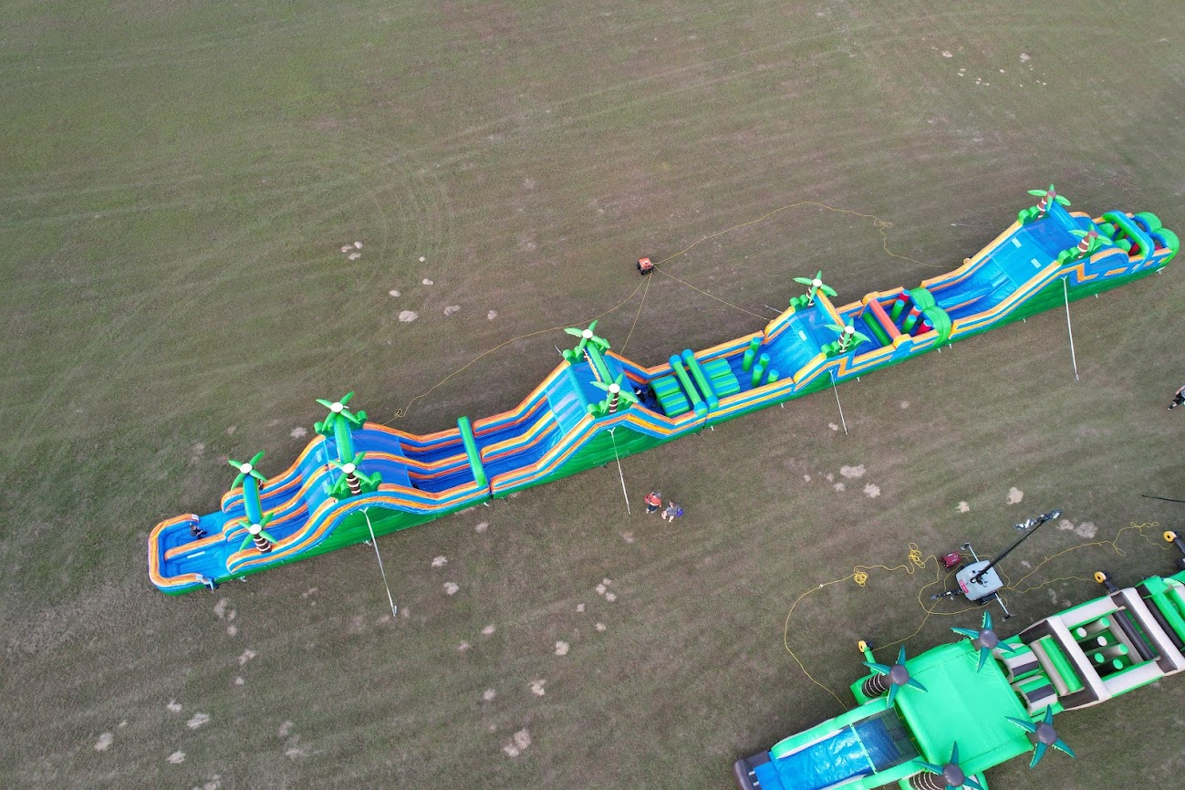 155' Obstacle Course With 4 Slides. Priced for the whole WEEKEND ...