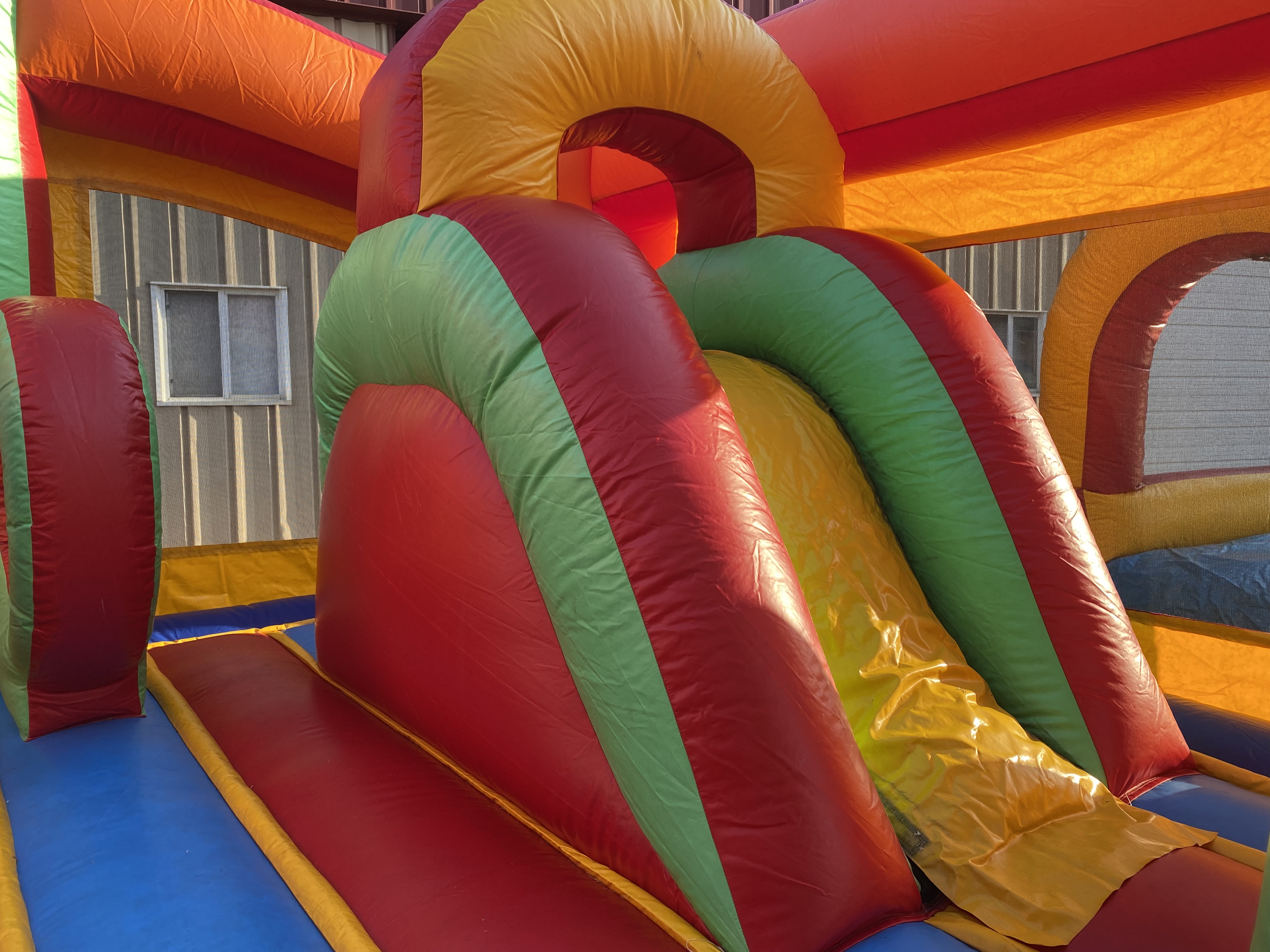 17x17 Toddler Play Arena - Inflatable and Bounce House Hire in ...