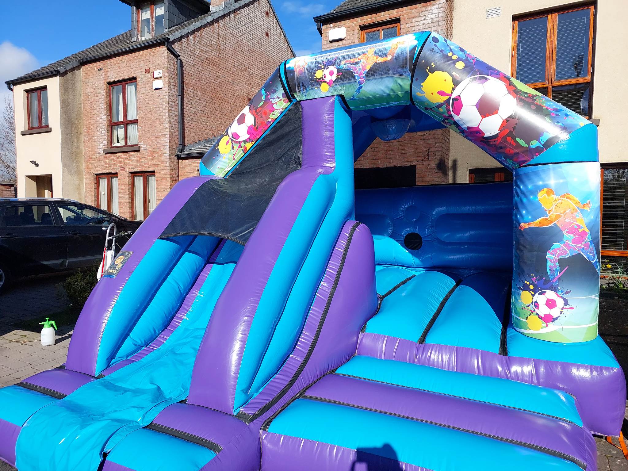 Bouncy Castles with Slide - Bouncy Castle Hire , Food Machines for hire ...
