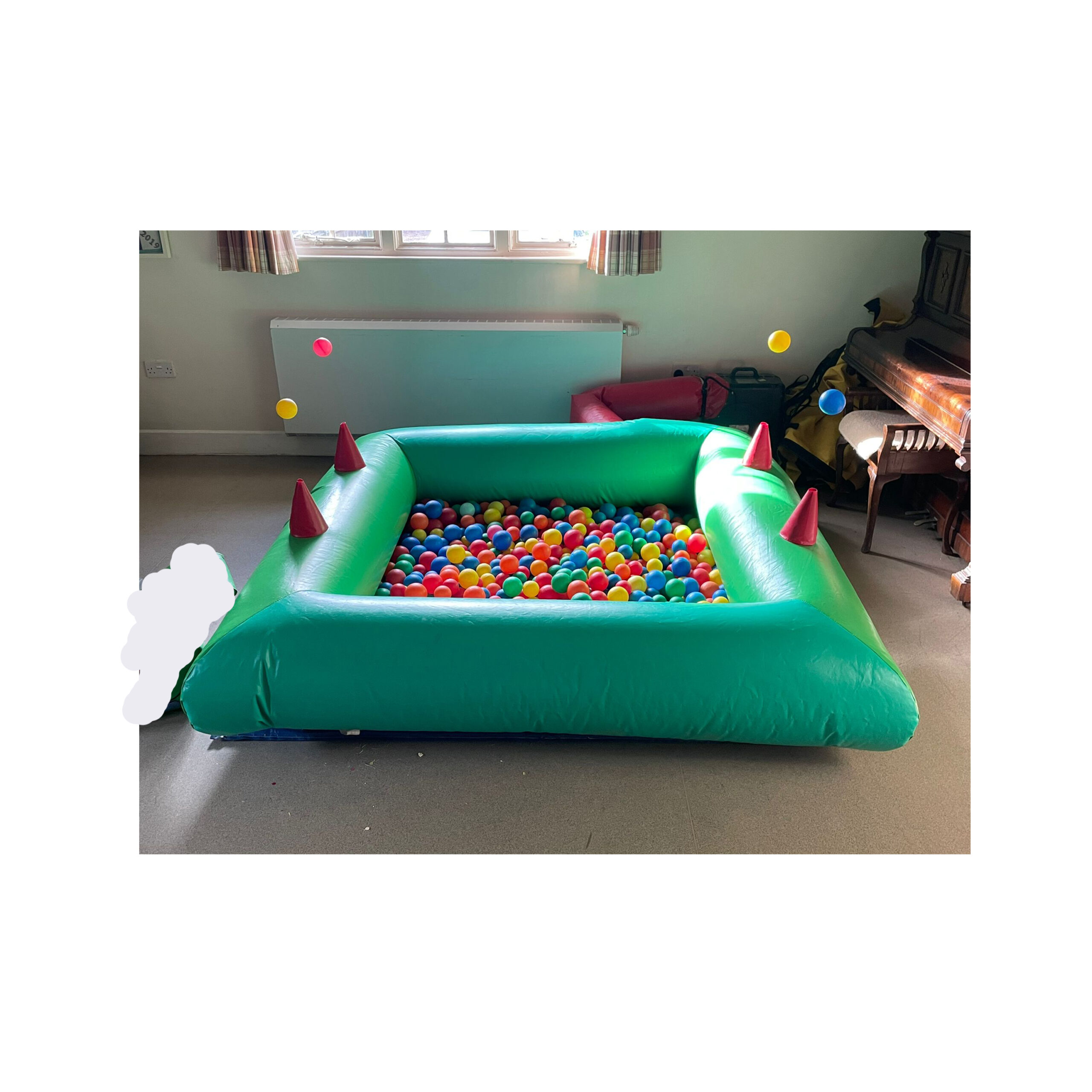 Green & Red Ball Pond - Hire in Chichester | Jumping Jacks