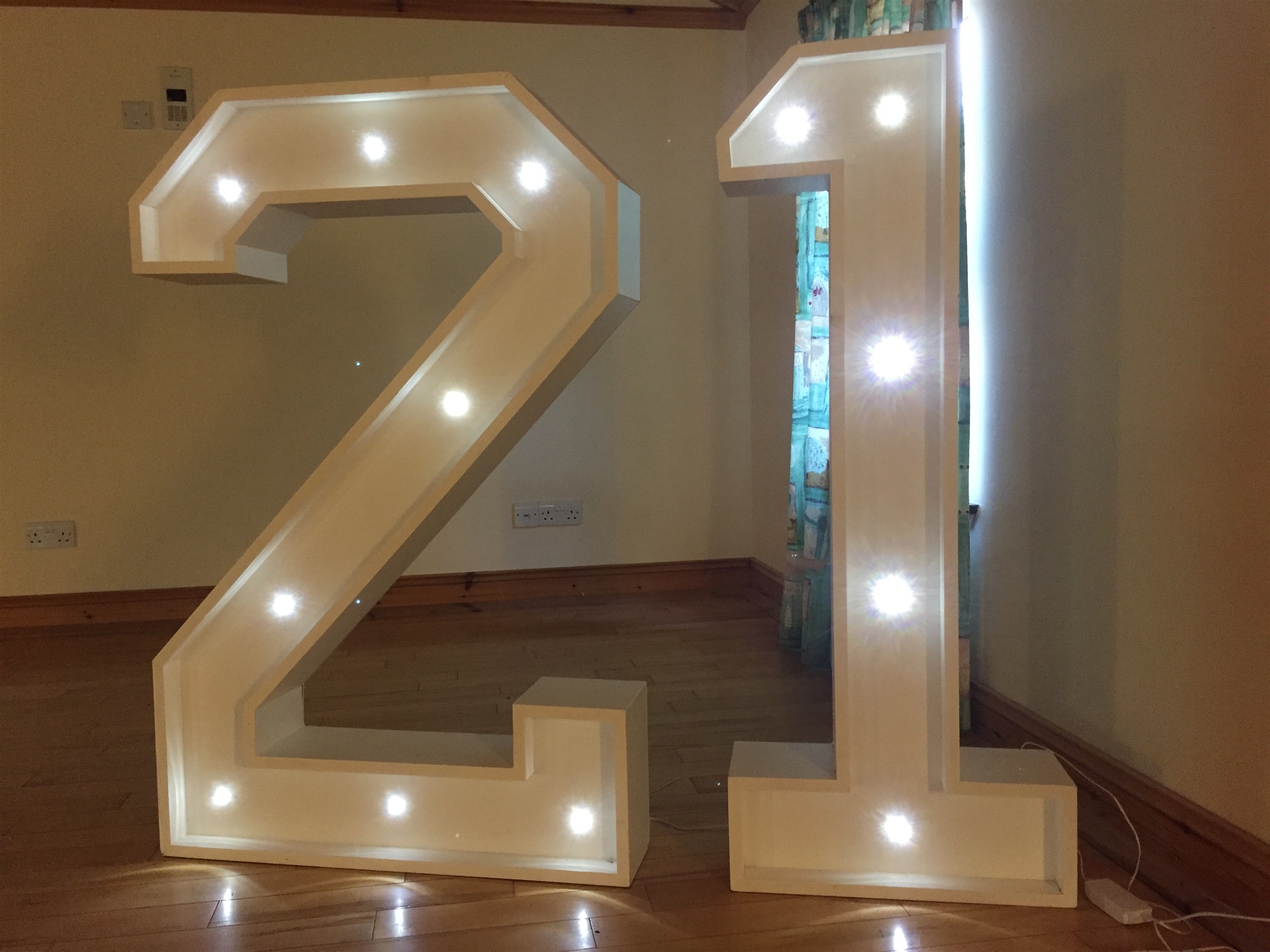 4ft 21 LED lights - Wedding entertainment services in Scottish Borders ...