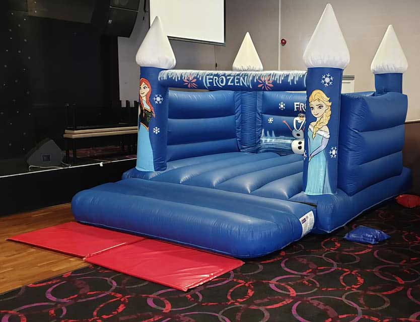 Bouncy Castles - Bouncy Castle Hire in Ceredigion Carmarthen ...