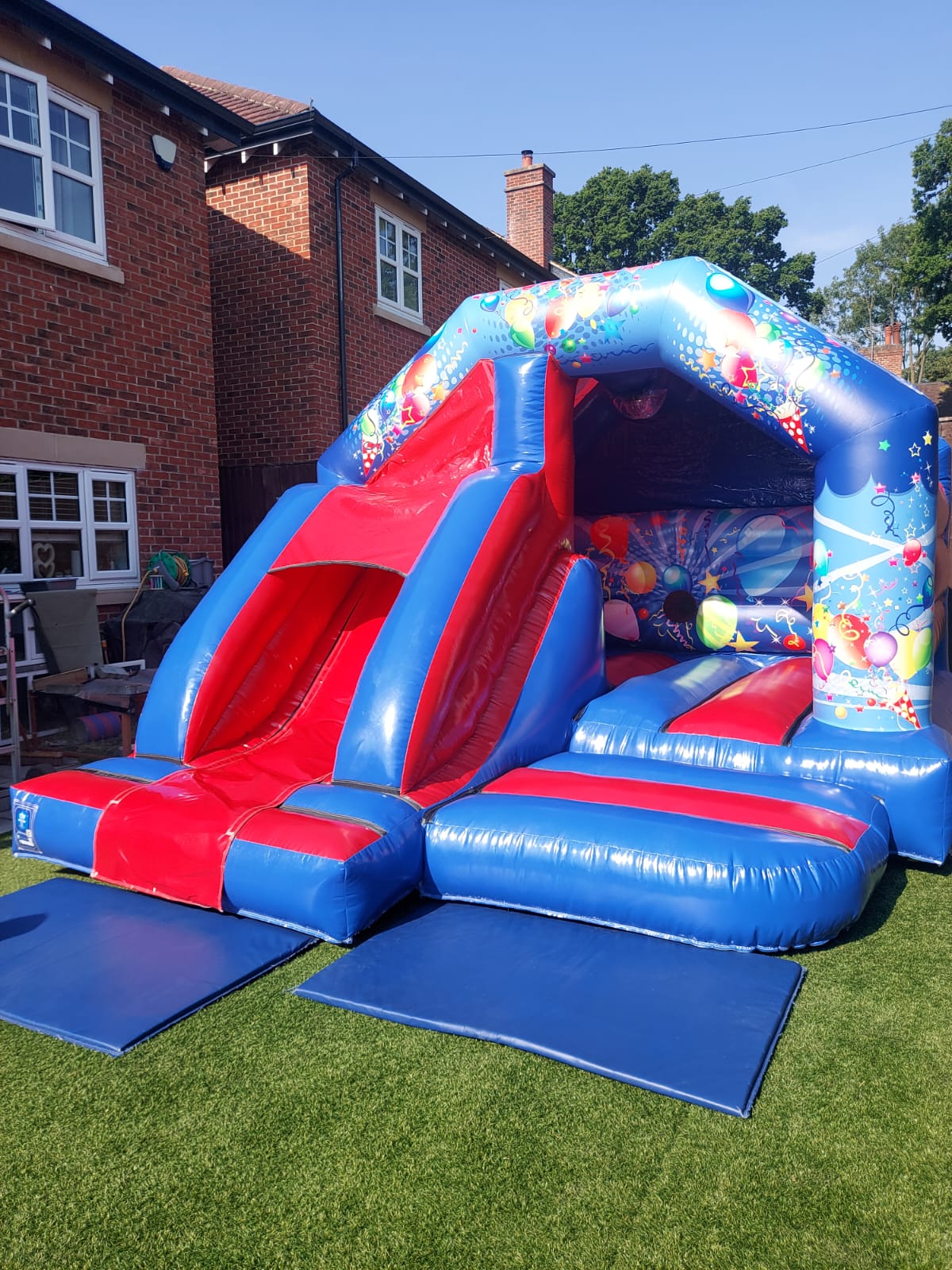 Party Disco Bounce & Slide - Bouncy Castle Hire in Nottinghamshire ...