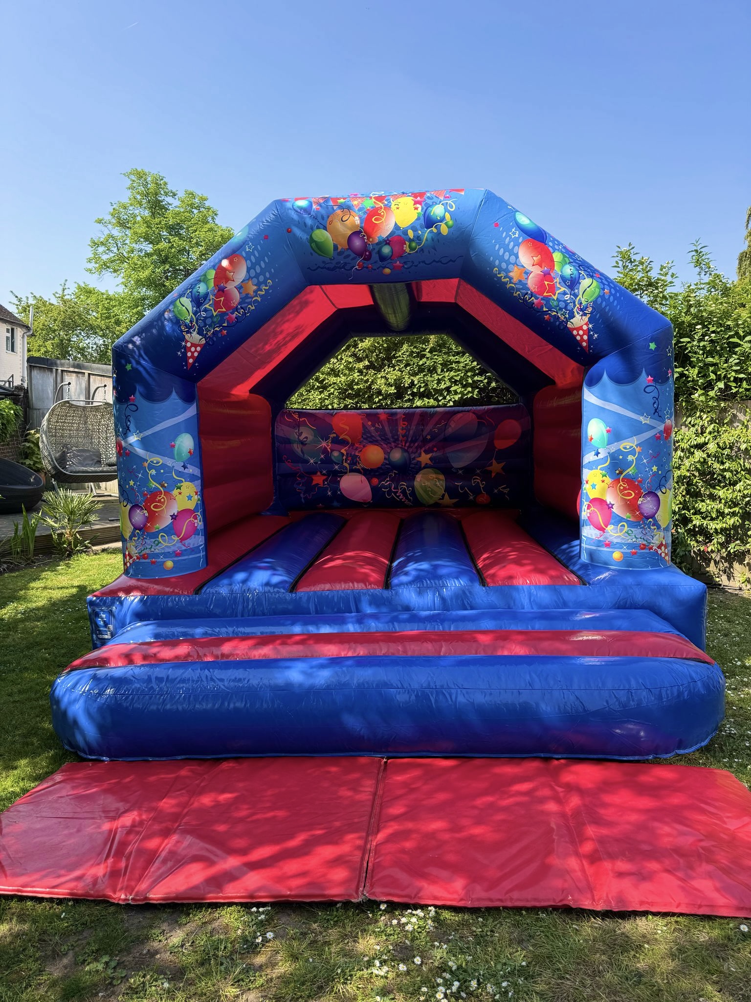 Red & Blue Party Castle (15ft x 12ft) - Hire in Hersham, Walton on ...