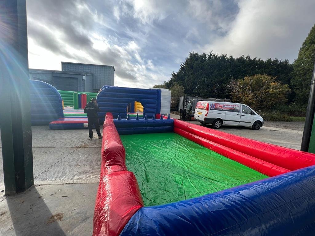 Giant Play Centre - inflatable play bed Hire - ice-rinks.co.uk in UK ...