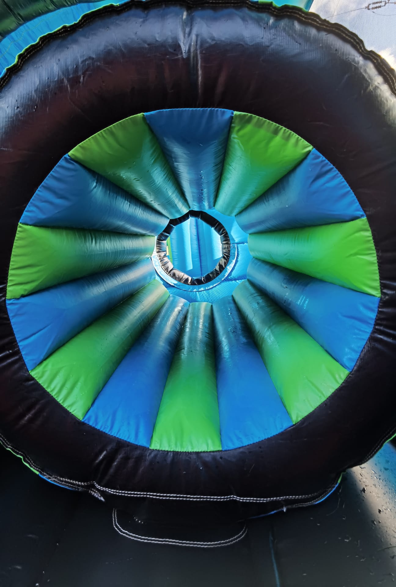 Dangerzone Blue Obstacle Course/Slide 55ft X 15ft - Best Hire service ...