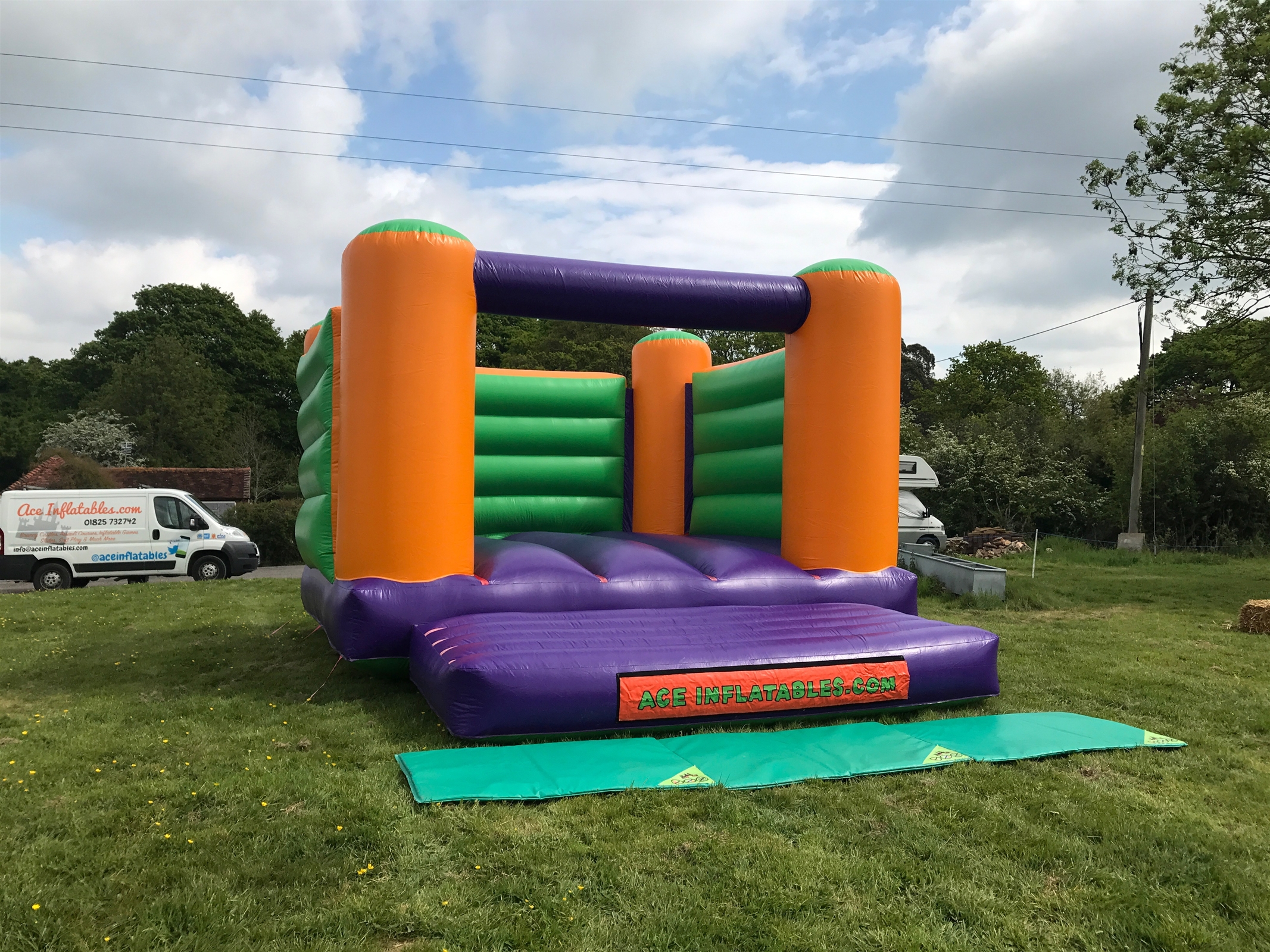 Ultra Bouncy Adult Castle 16ft x 21ft - Bouncy Castles,Assault Courses ...