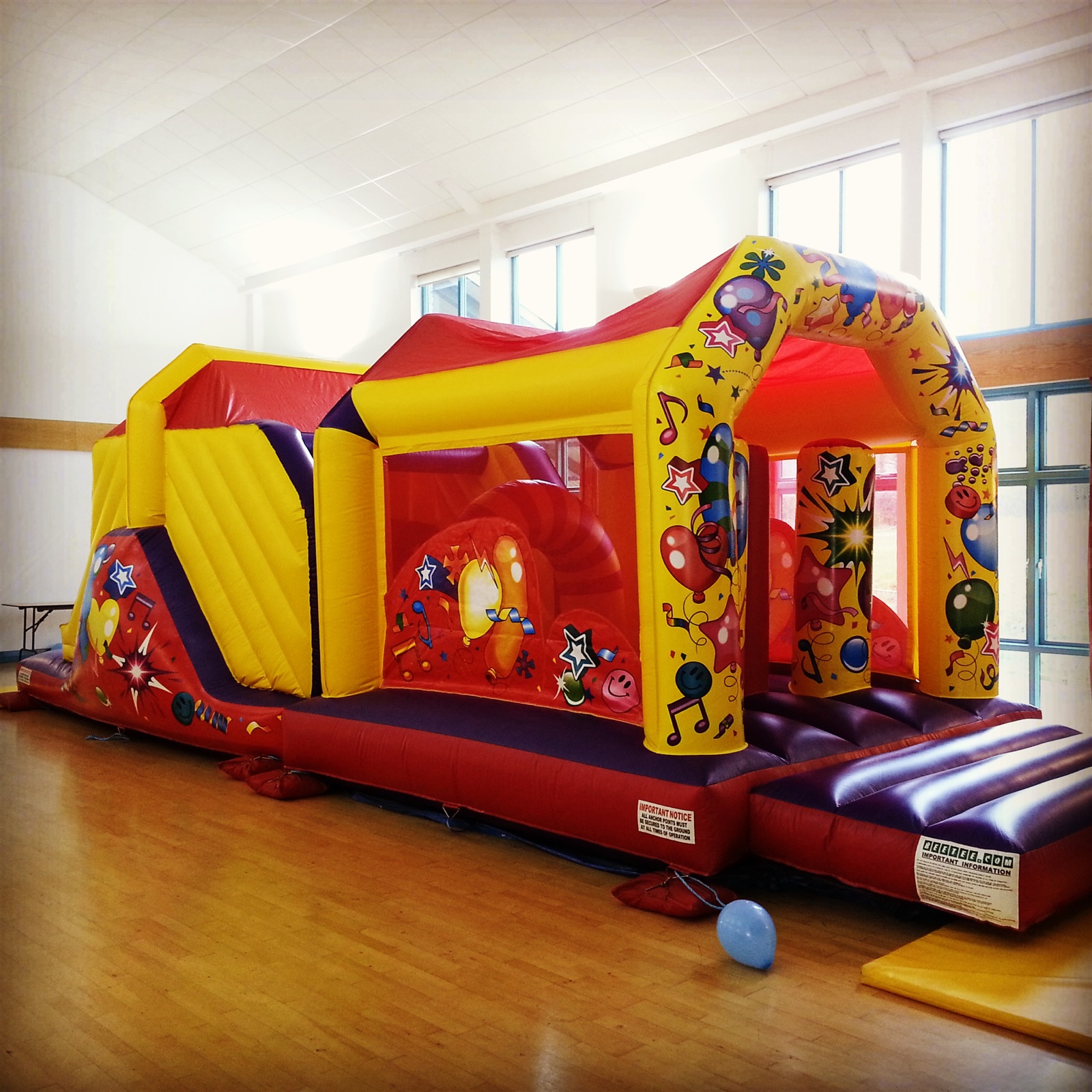 32ft x 11ft Carnival Two Piece Obstacle Course - Bouncy Castle ...