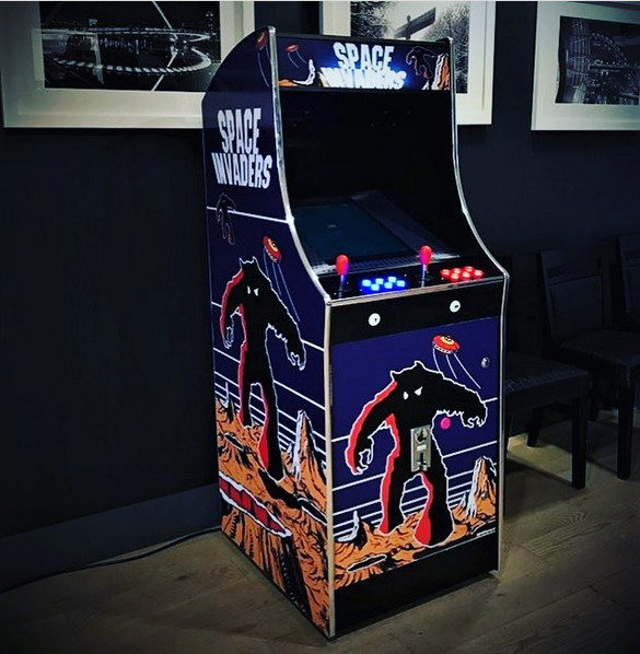 Space Invader Arcade Machine Hire - Inflatable, Bouncy Castle ...