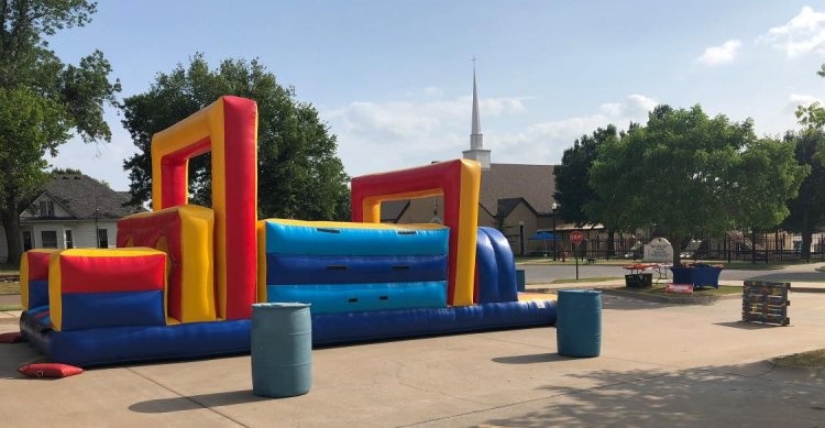 35 Ft Classic Obstacle Course - Rental in Oklahoma | Okie Kidz Inflatables