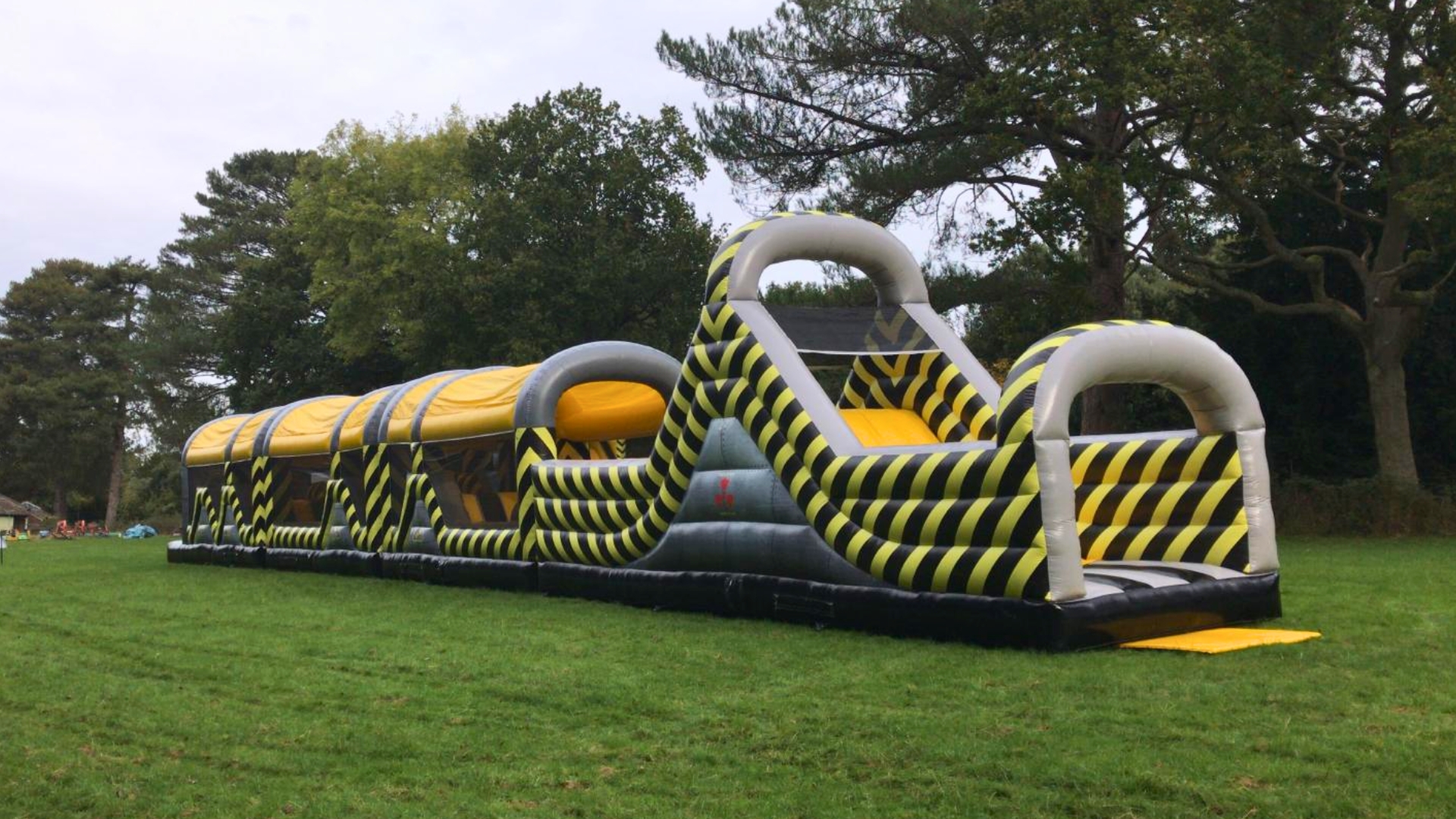 100ft 4 Piece Yellow & Black Danger 100ft Assault Course - Inflatable ...