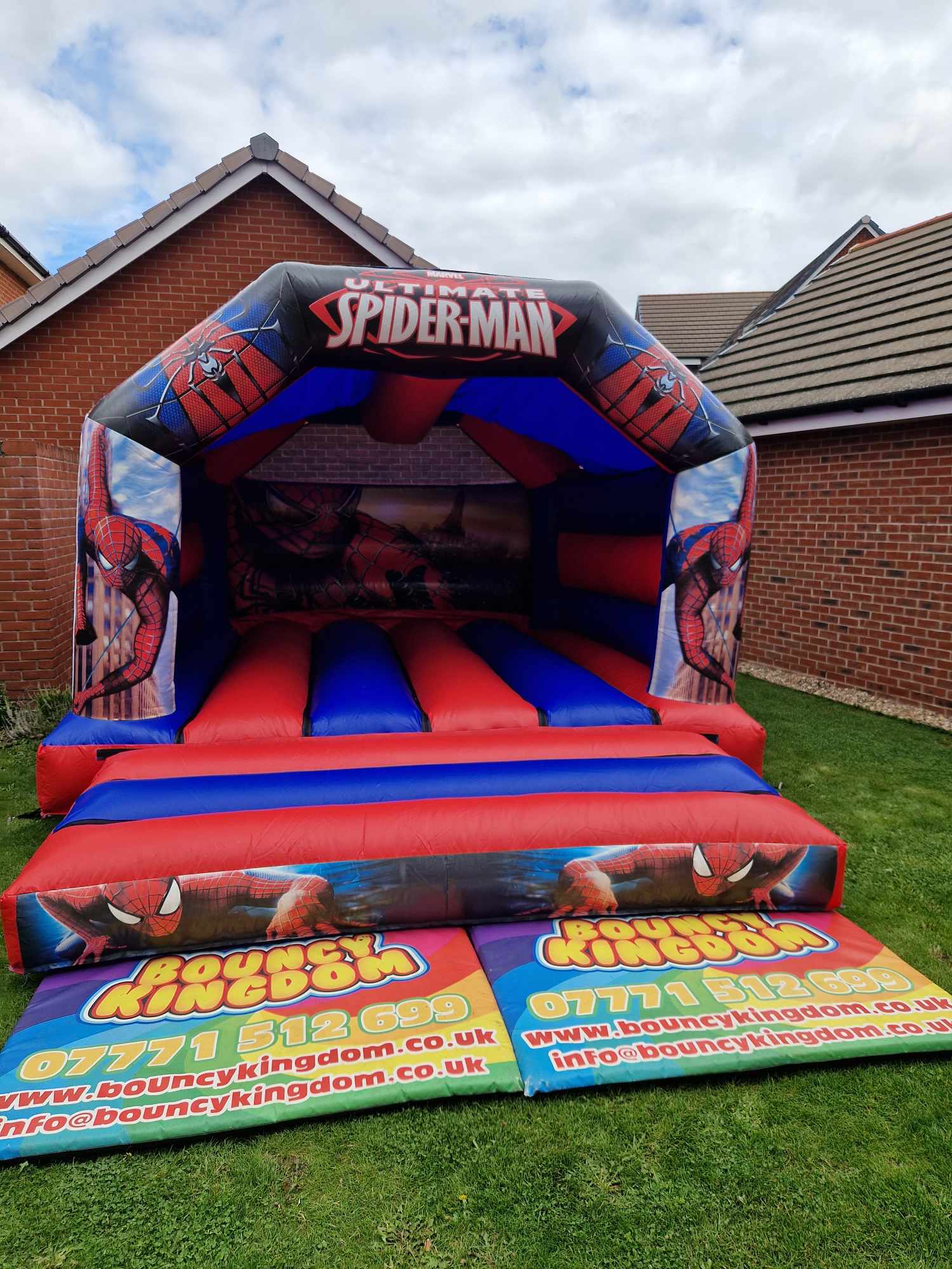 ! Spider Man And Venom Package - Bouncy Castle Hire, Slides, Rodeo bull ...