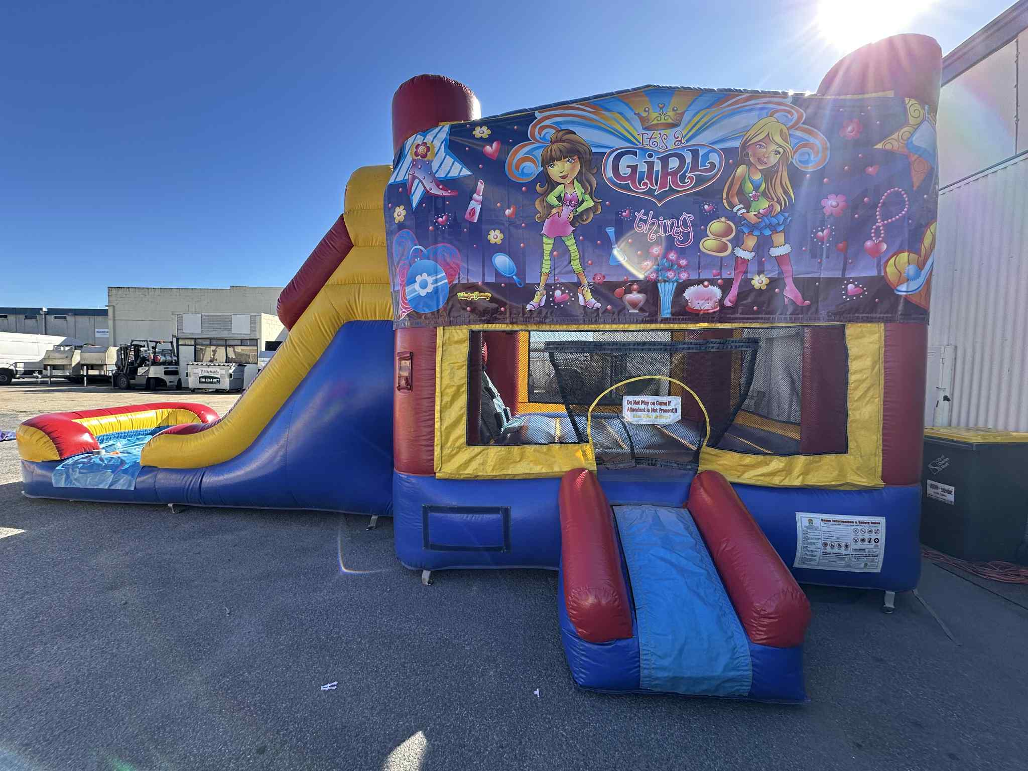 It’s a Girl Thing Wet/Dry Jumping Castle Hire – Castle Capers Adelaide