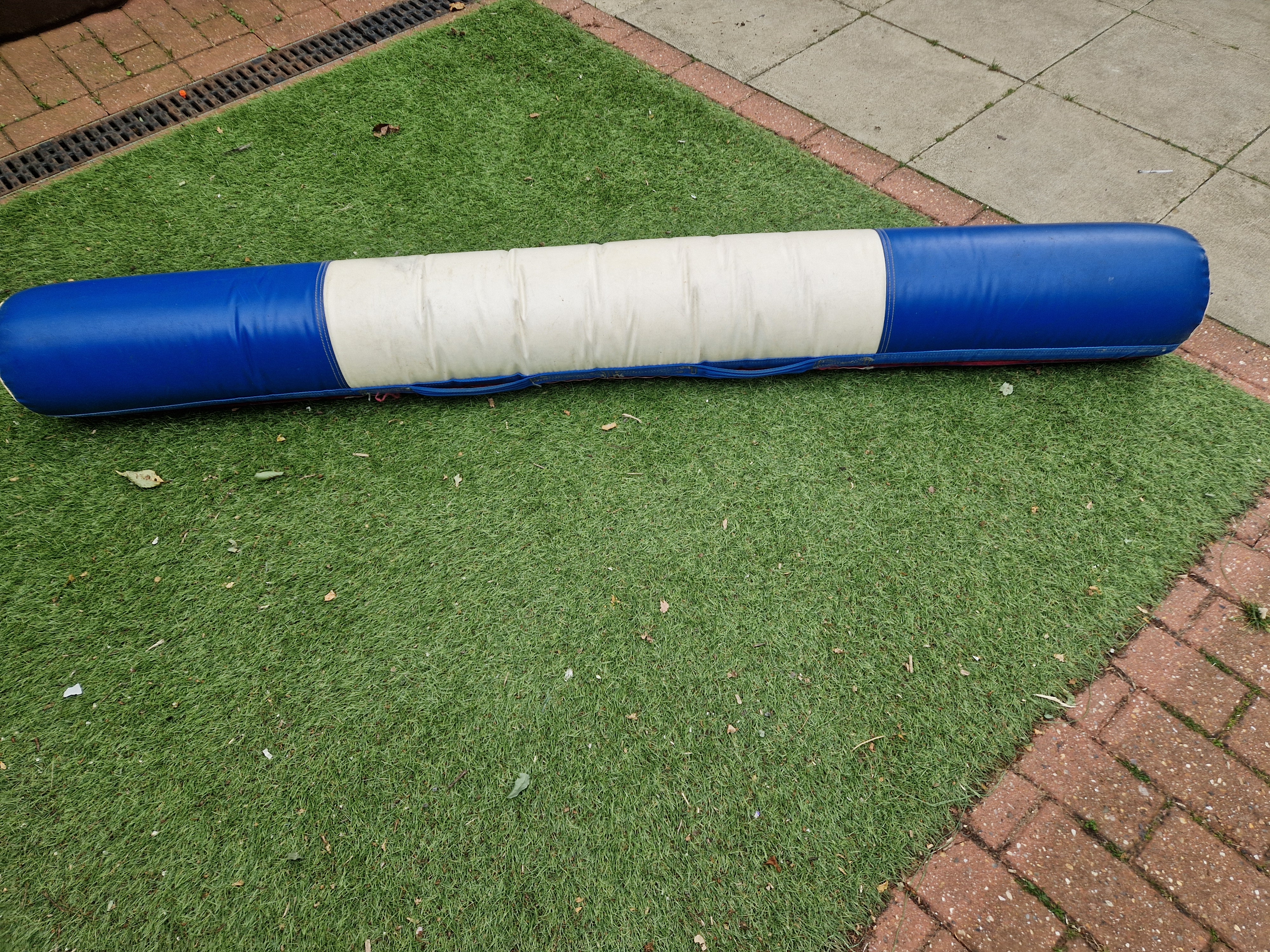 Gladiator Duel with safety hats + 4 x Duel Sticks. - Bouncy Castle Hire ...