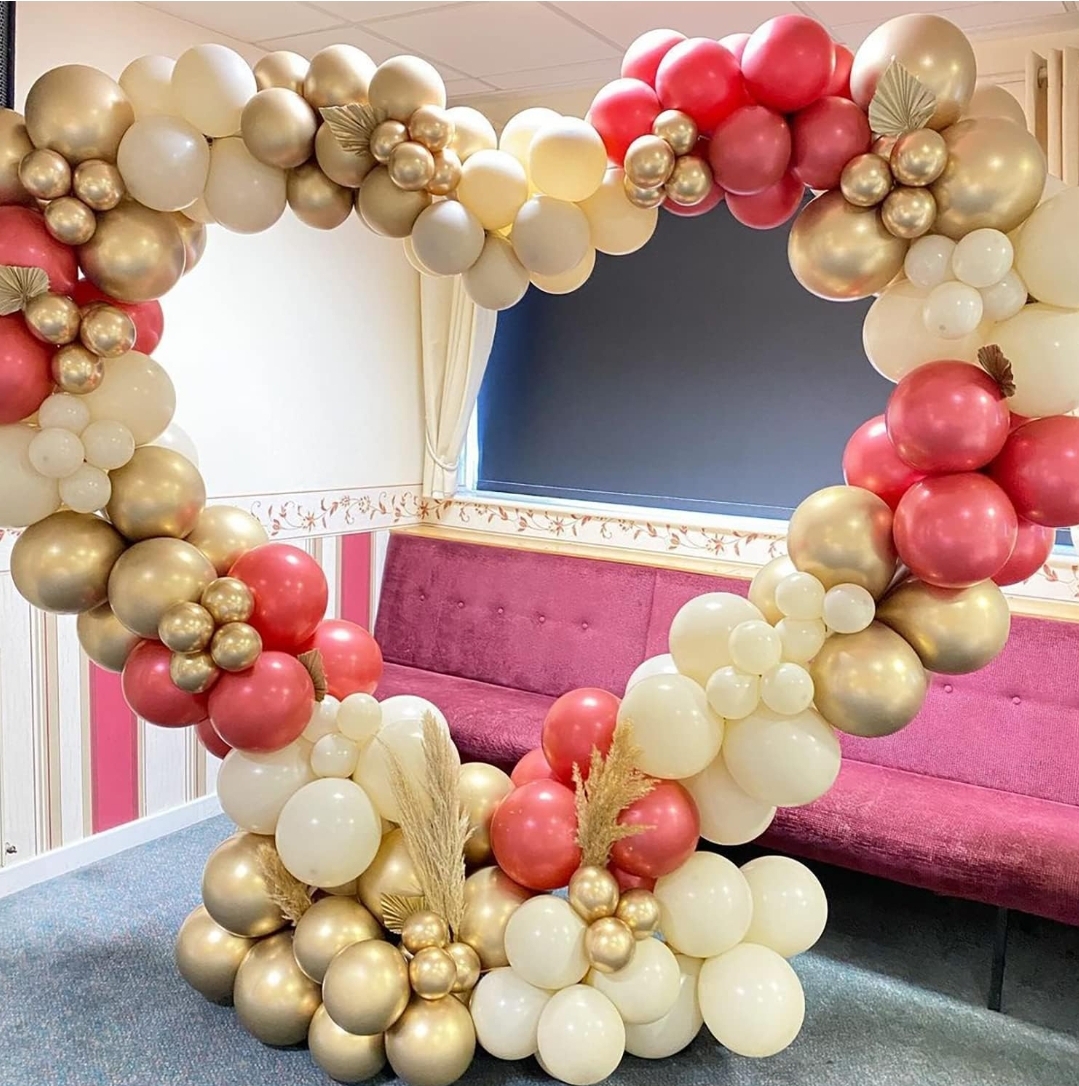Heart Balloon Arch Stand 2M x 1.8M - Bouncy Castle Hire in London ...