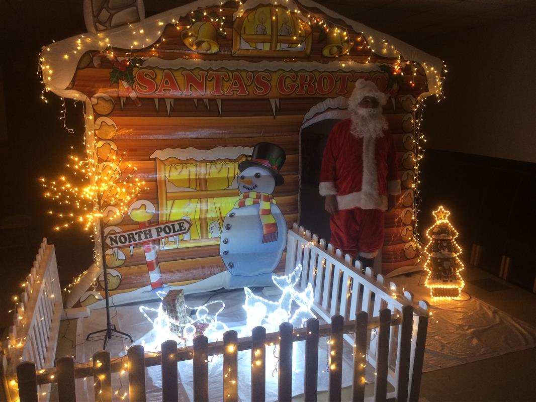 Santas Grotto (Small) - Bouncy Castle Hire in Wolverhampton, Walsall ...