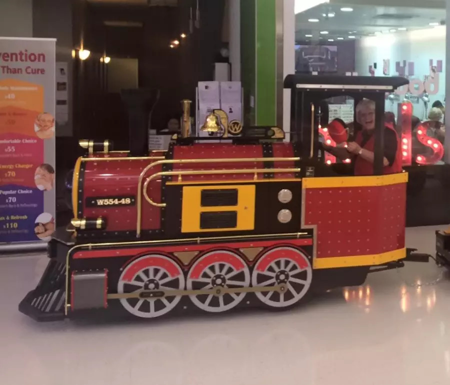 Larry The Locomotive - Mobile Game Hire in Rockingham | Gametruck
