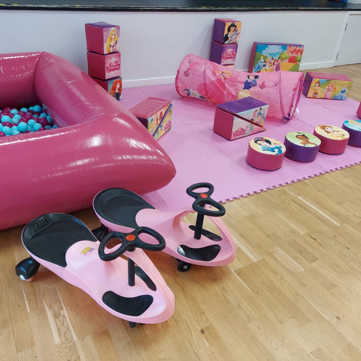 Soft Play Hire - Bouncy Castle Hire in Nottinghamshire/Derby