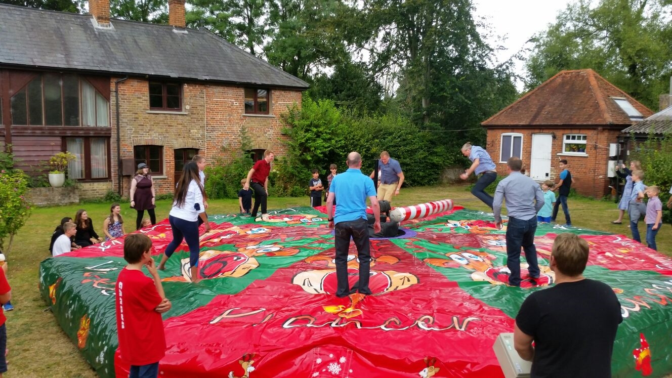 Total Wipeout Inflatable Hire,Last Man Standing Inflatable Hire,UK