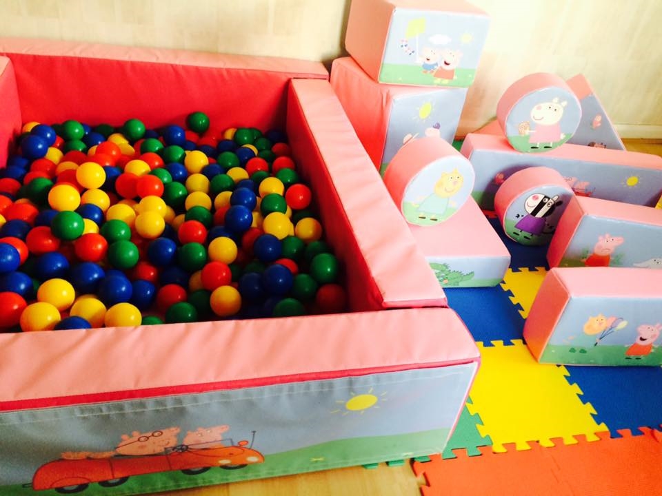 Piggy soft play - Bouncy Castle Hire in Solihull | Solihull Inflatables