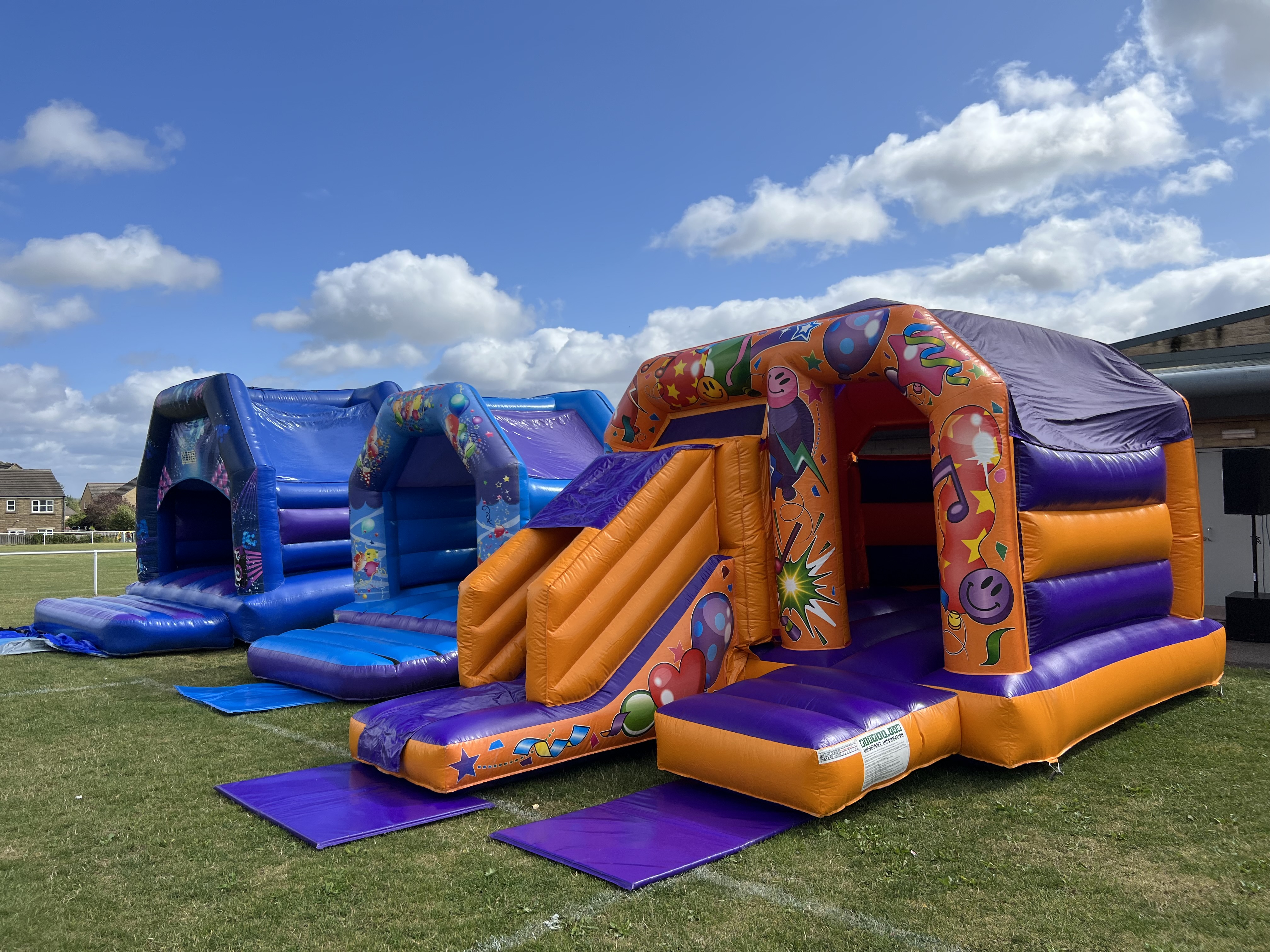 Bouncy Castles - Bouncy Castle and Party Game Hire in Huddersfield ...