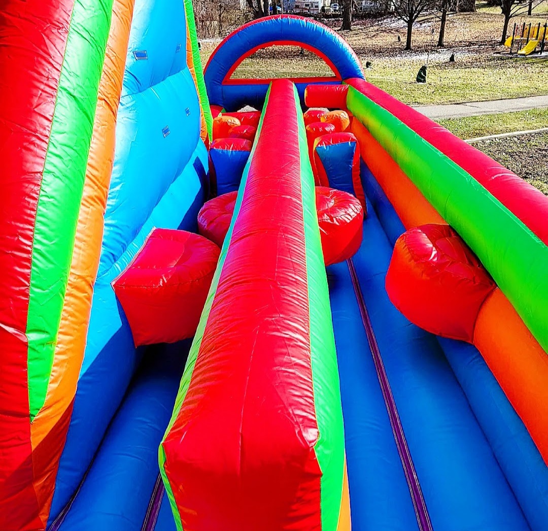 The Race Obstacle Course Rental | Bounce House Kingz | Lansing, MI