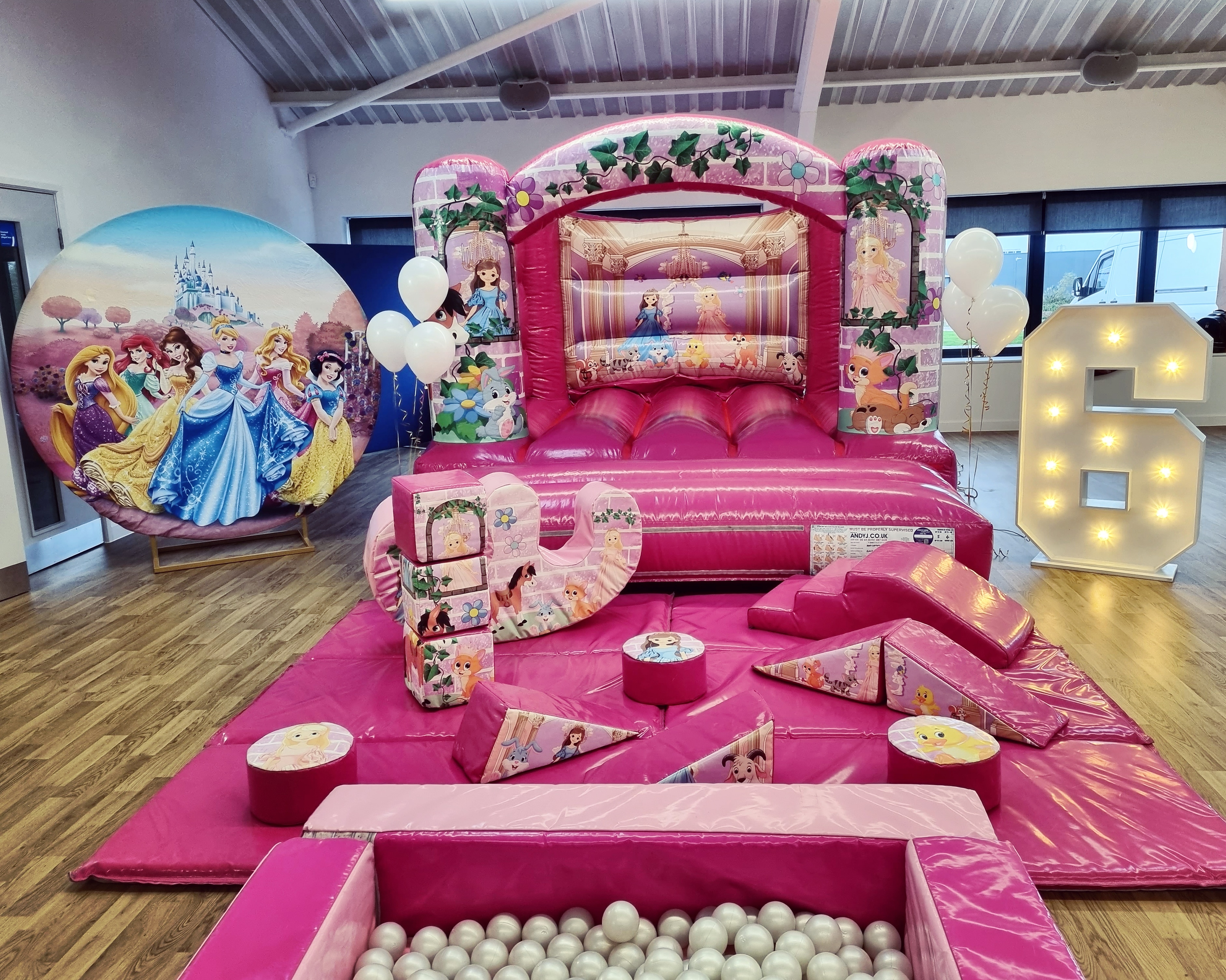 Princess Soft Play Package - Hire in Aylesbury | BONKERZzz Bouncy Castles