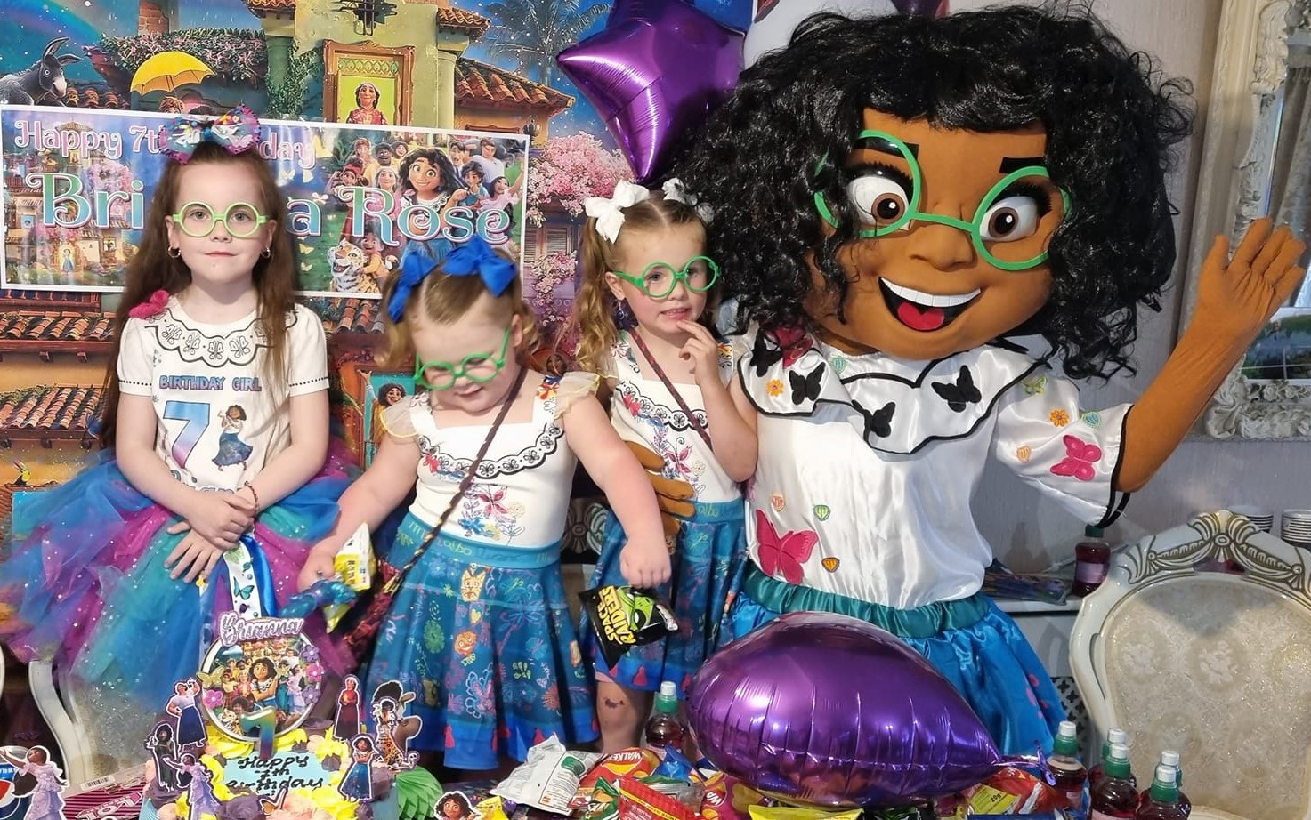 M-Mirabel Encanto - Bouncy Castle, Softplay and Mascot Hire in Dagenham ...