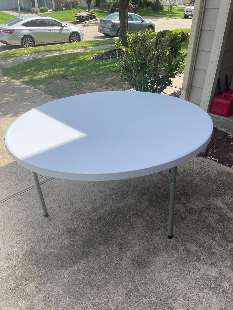 60 inch Round Tables - rentals in HOUSTON, TX | Jumping hearts party ...