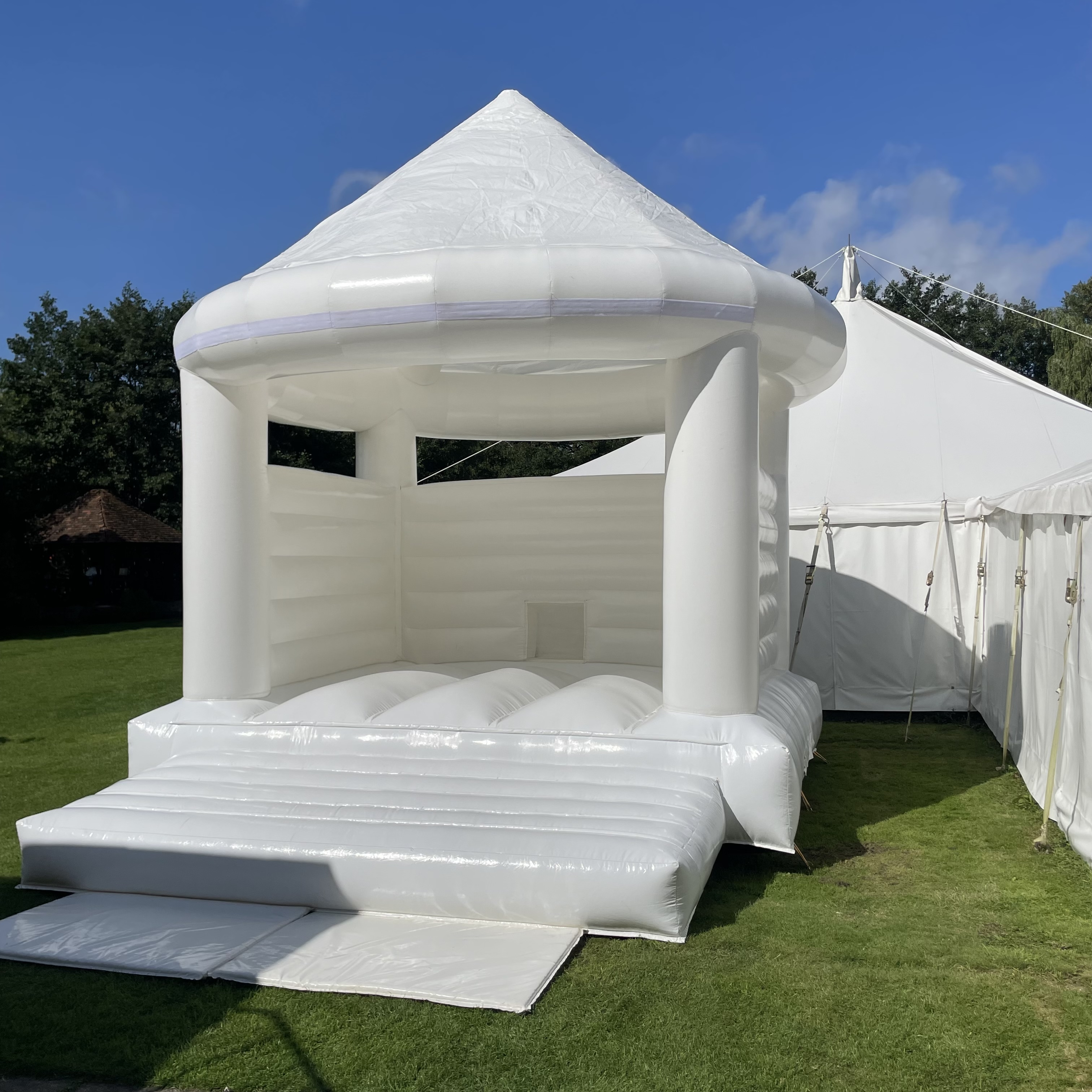White Wedding Bouncy Castles for Hire | Essex | Bubble N Bounce