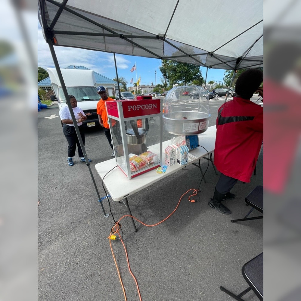 Auto Breeze Cotton Candy Machine for Rent