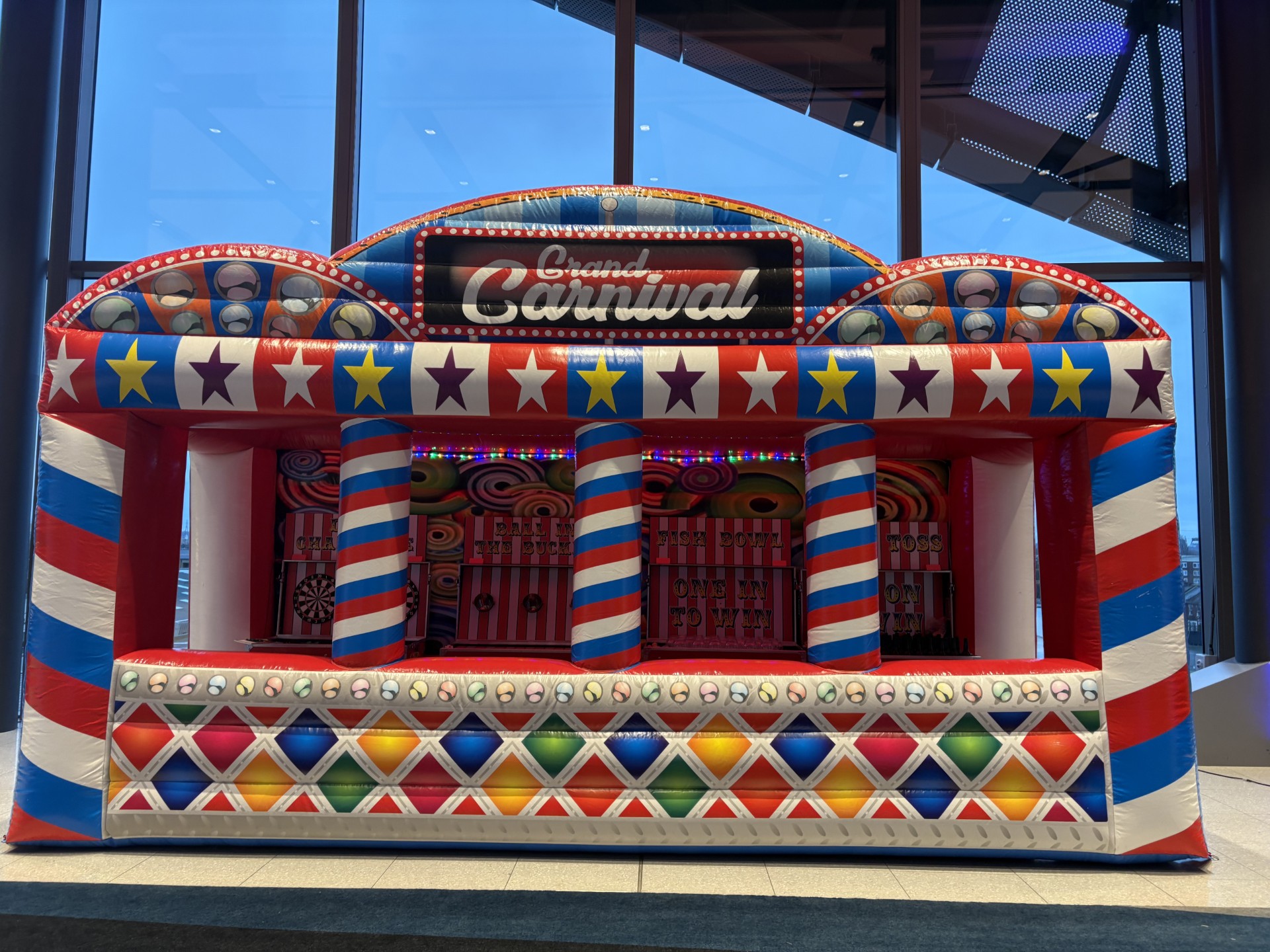 Fairground Games Hire | Carnival Stalls & Inflatable Attractions