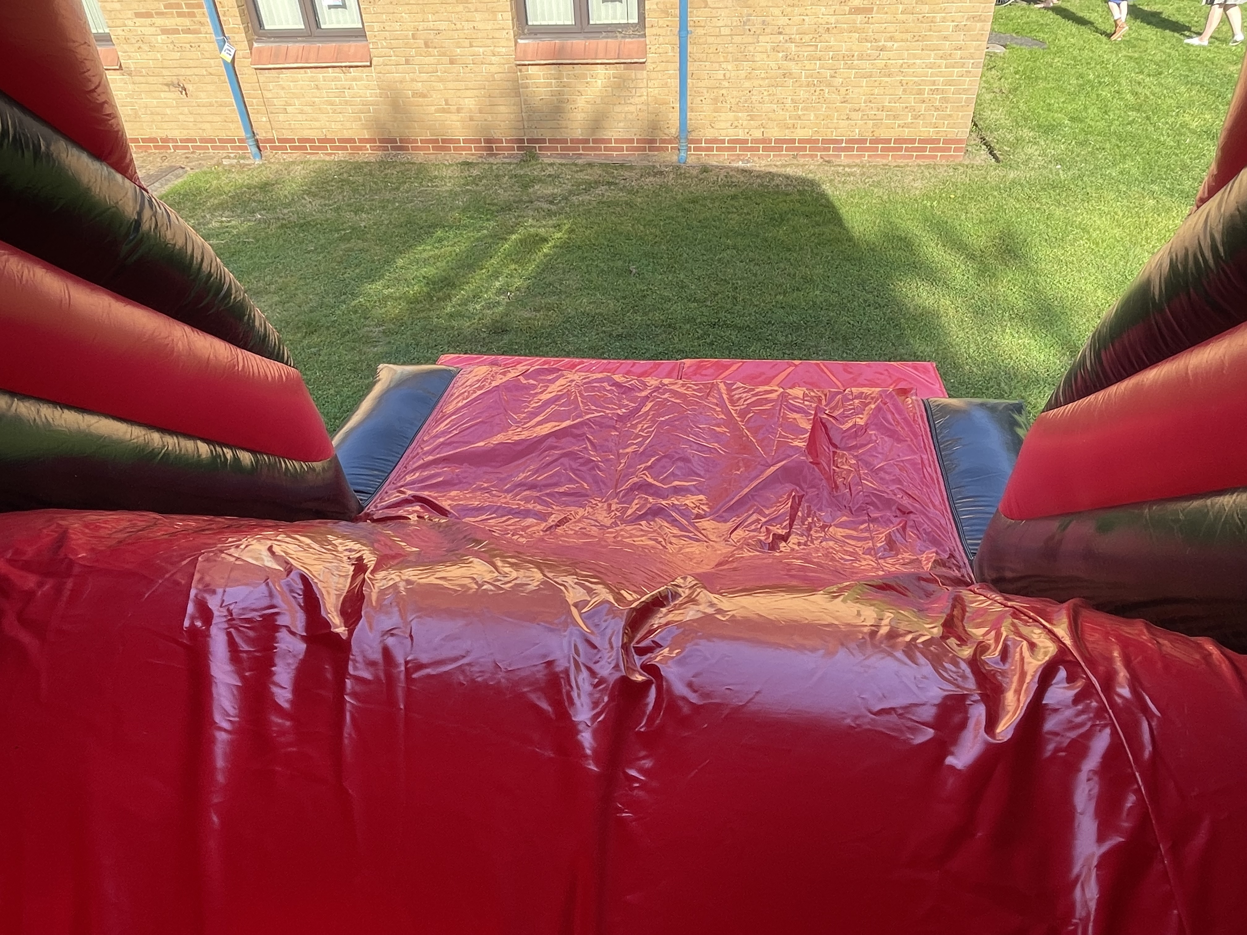 45ft Inflatable obstacle course Hire Northampton