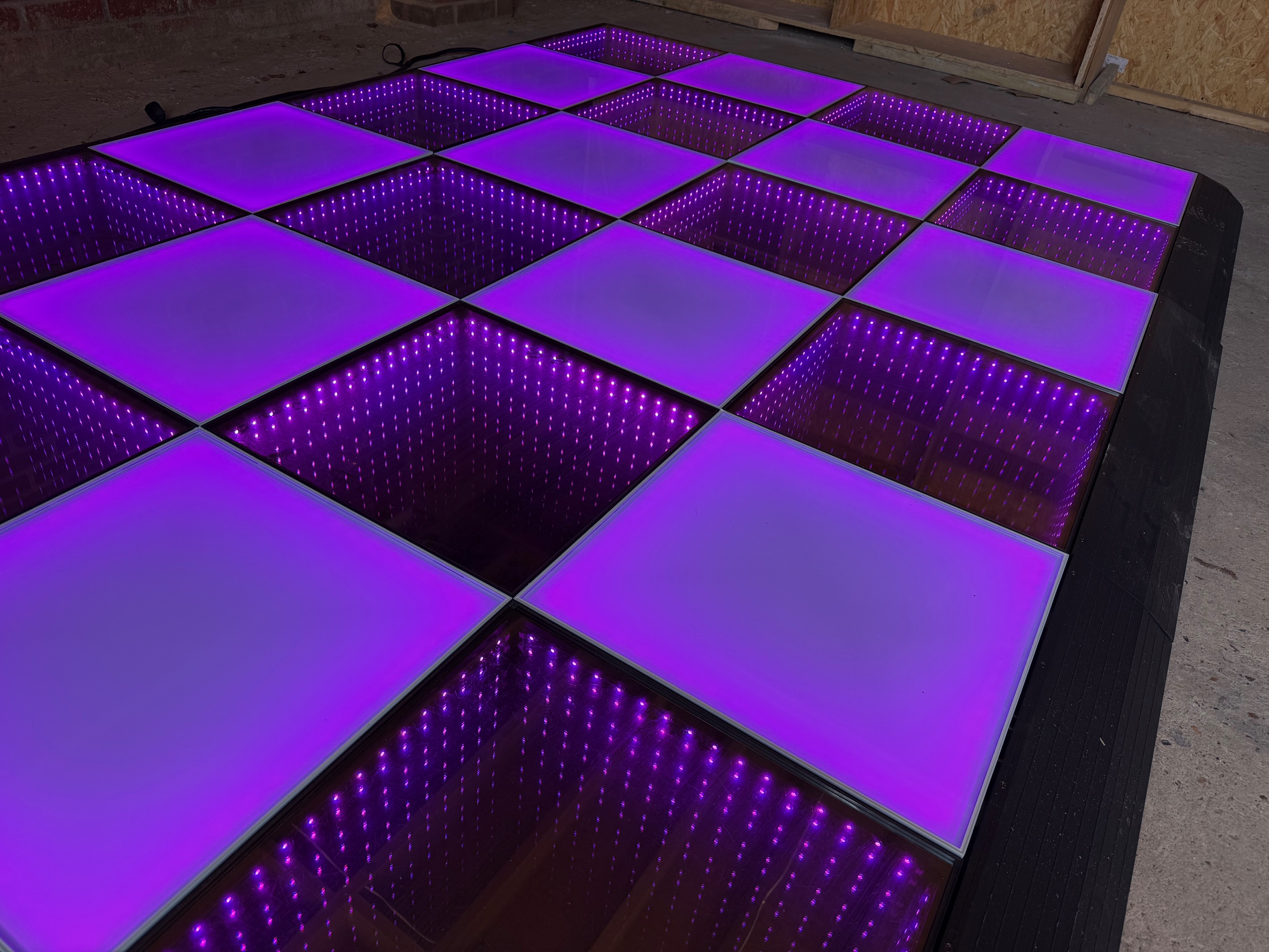 5m x 5m 3D Chequered Infinity Dance Floor - Event Entertainment in London | We Love Occasions