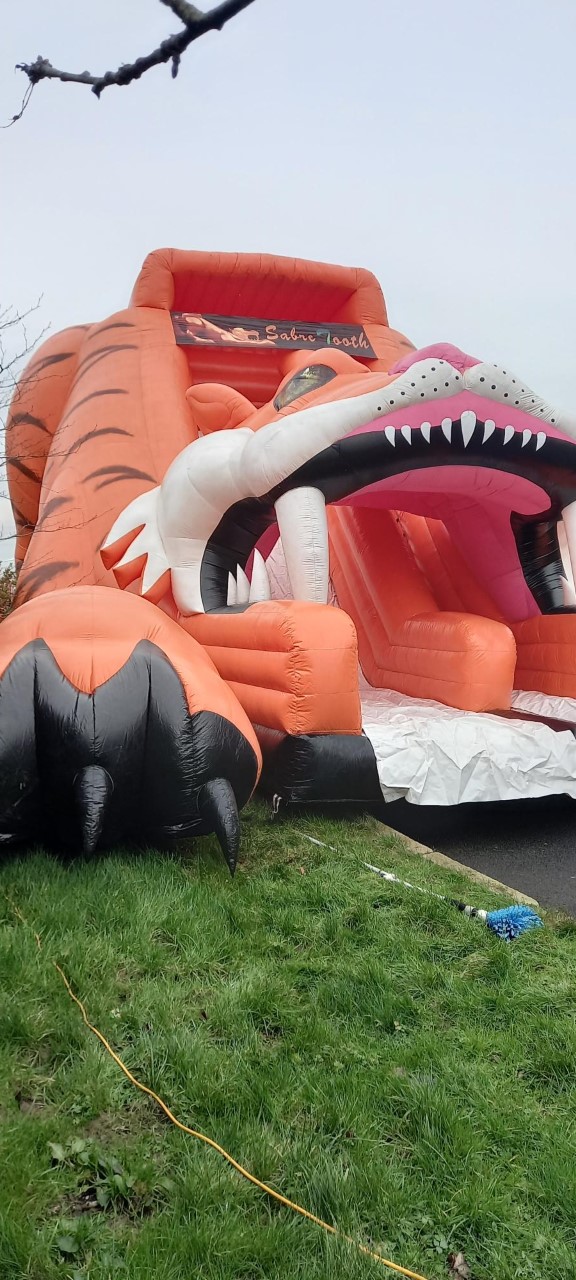 40ft x 20ft EXTREME Sabre Tooth Tiger Megaslide - Ice-Cream van, Bouncy ...