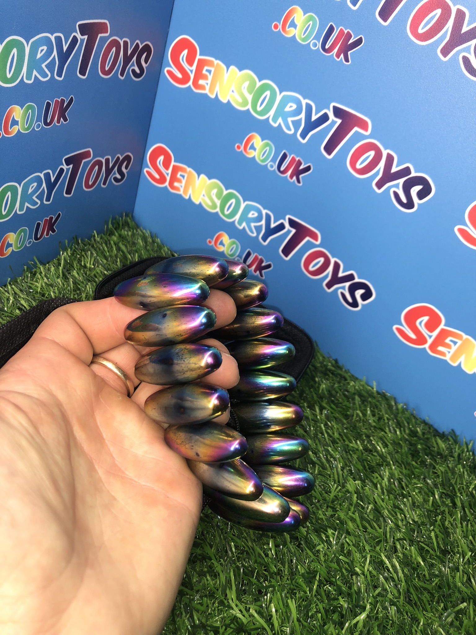 Buzzing Sound Magnets - Free Sensory Toys | Online Toy Shop | Popular ...