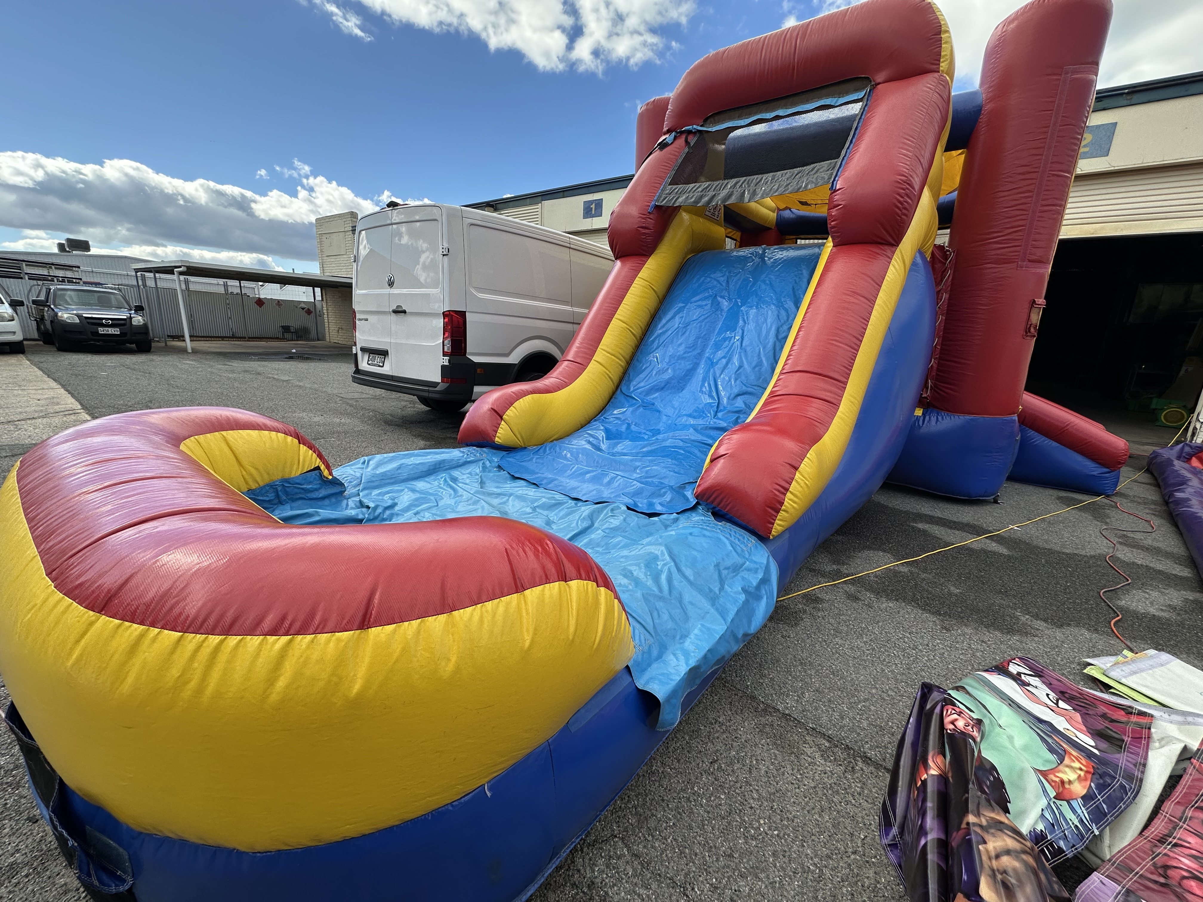 Jungle Wet/Dry Jumping Castle Hire – Castle Capers Adelaide Hills