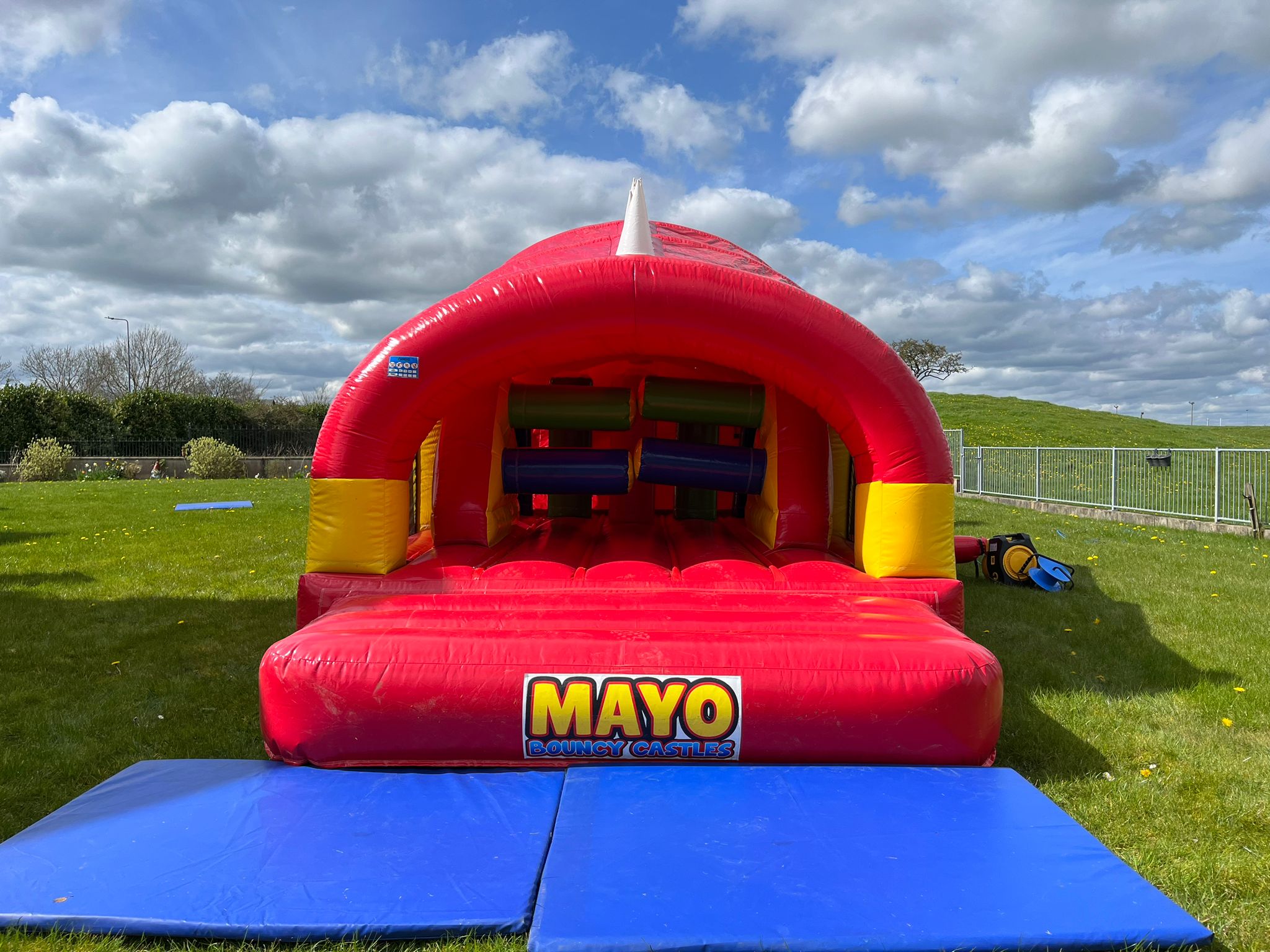 50ft Lizard Obstacle Course - Bouncy Castle Hire in Mayo, Castlebar ...